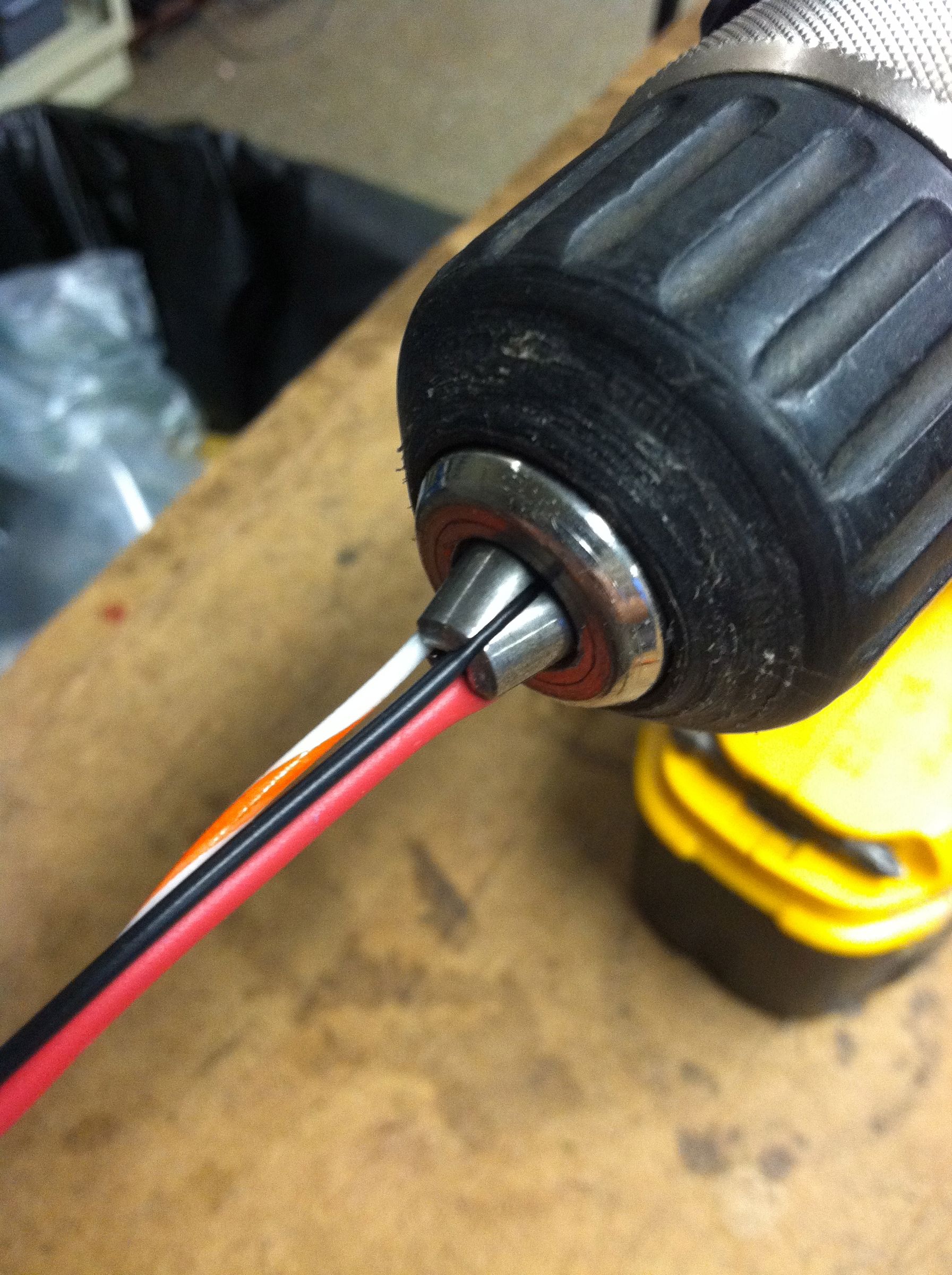 Reduce Clutter by Twisting Wires : 5 Steps (with Pictures) - Instructables