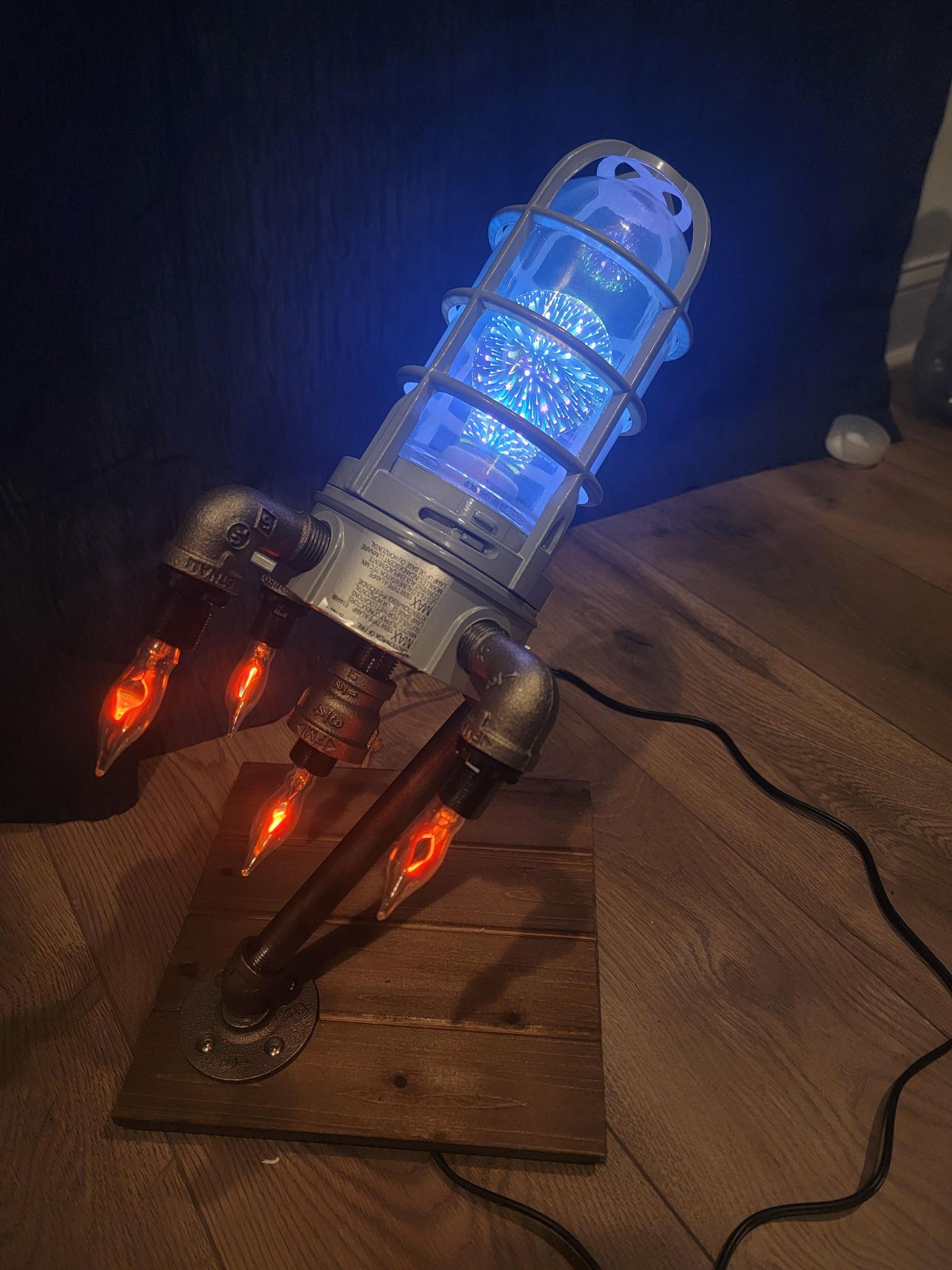Rocket Ship Lamp : 4 Steps (with Pictures) - Instructables