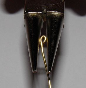 Basic Head Pin : 4 Steps - Instructables