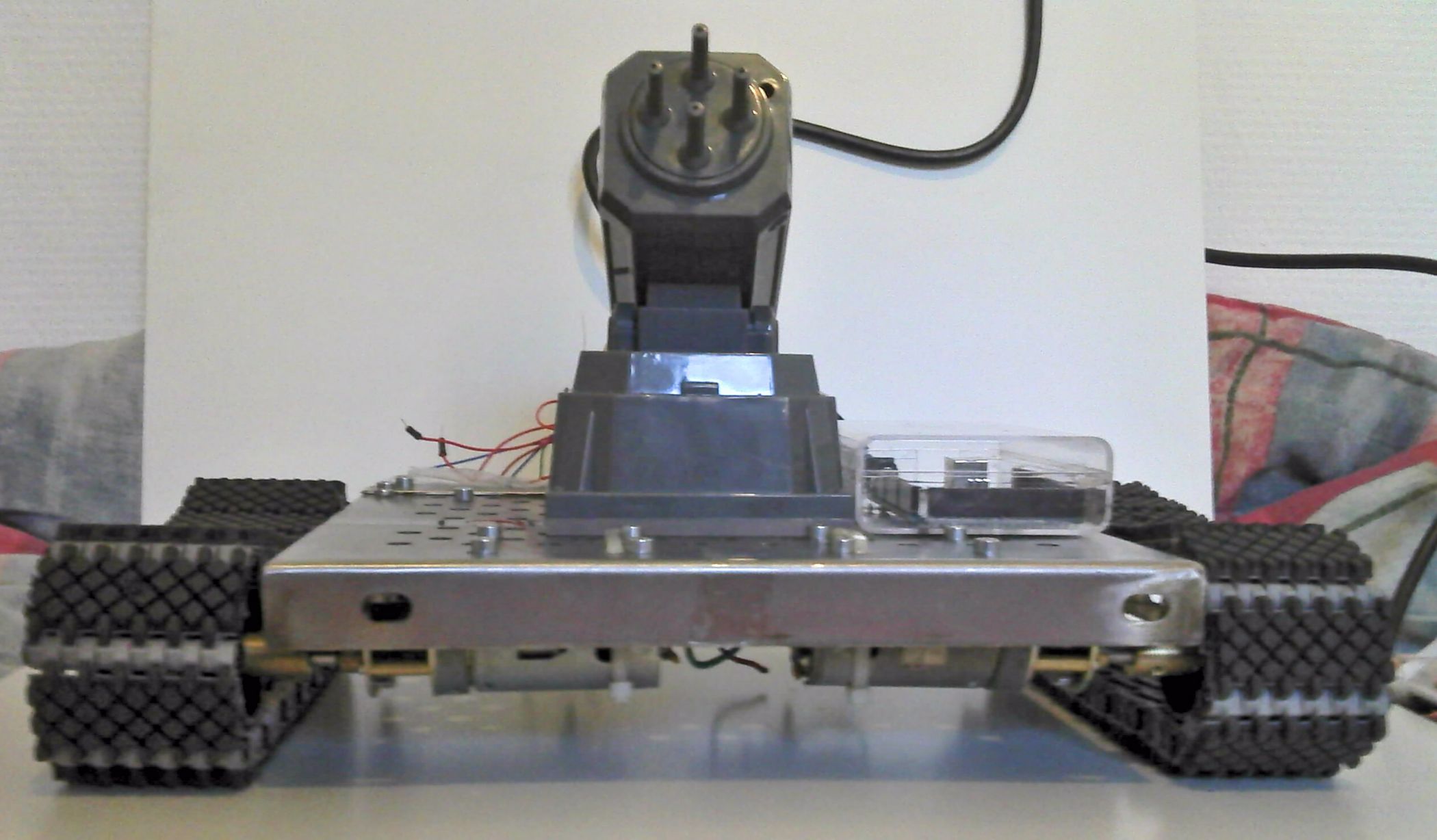 Joystick-controlled Robot - Instructables