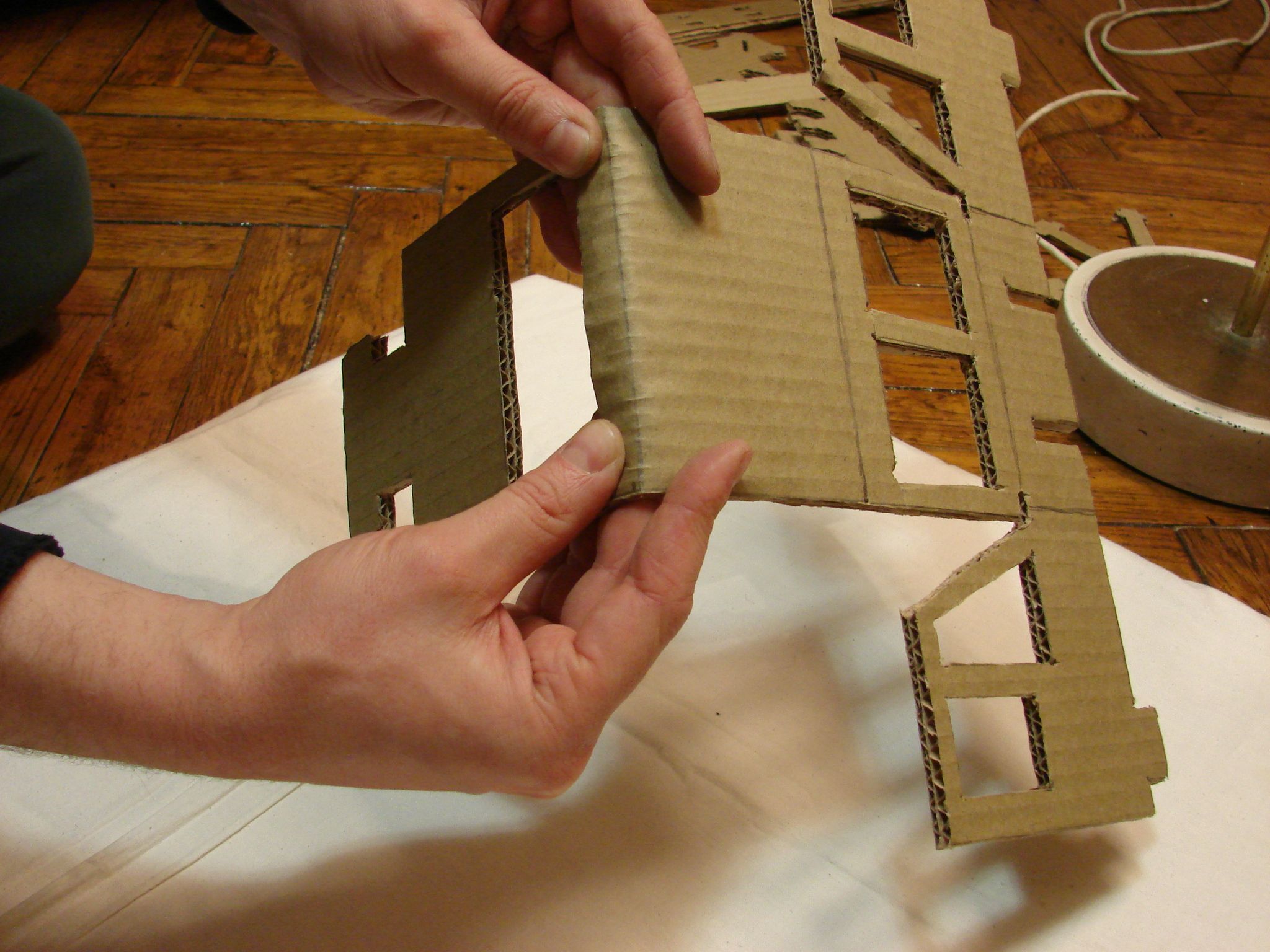 Tractor-cardboarder : 16 Steps (with Pictures) - Instructables