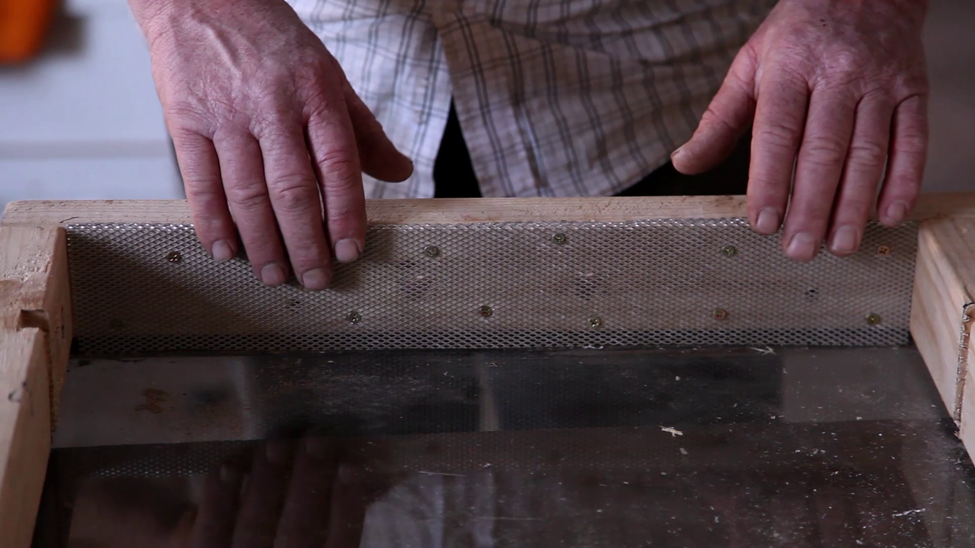 How to Build an Observation Bee Hive : 20 Steps (with Pictures ...