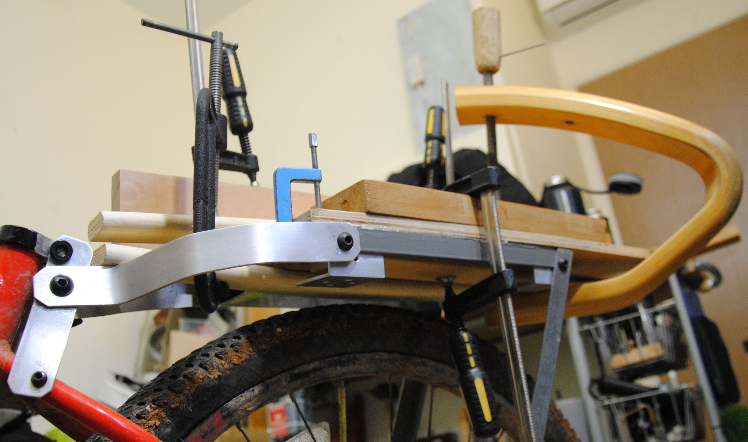 DIY Bike Rear Rack With a MAGNETIC U-lock Mount! (no Welding) : 16 ...