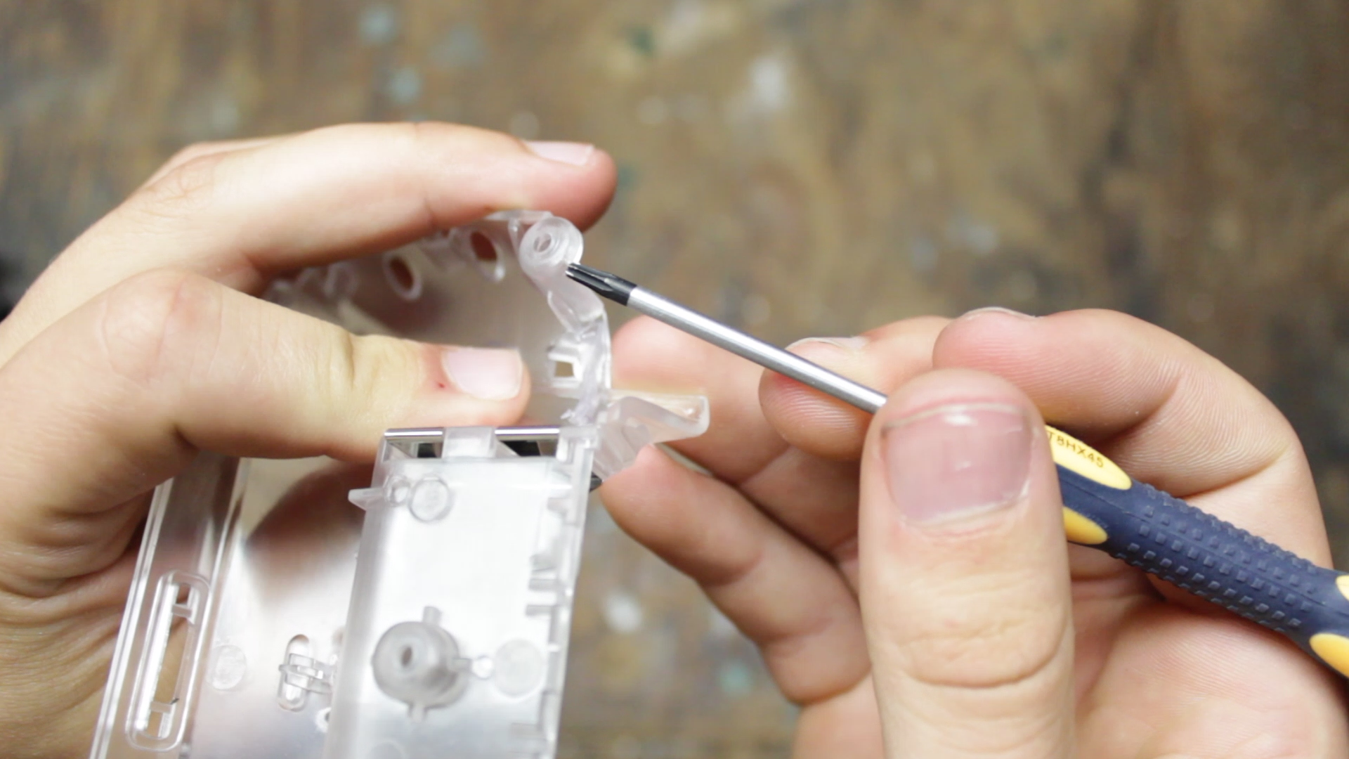 How to Make a Backlit Xbox One Controller Mod : 10 Steps (with Pictures ...