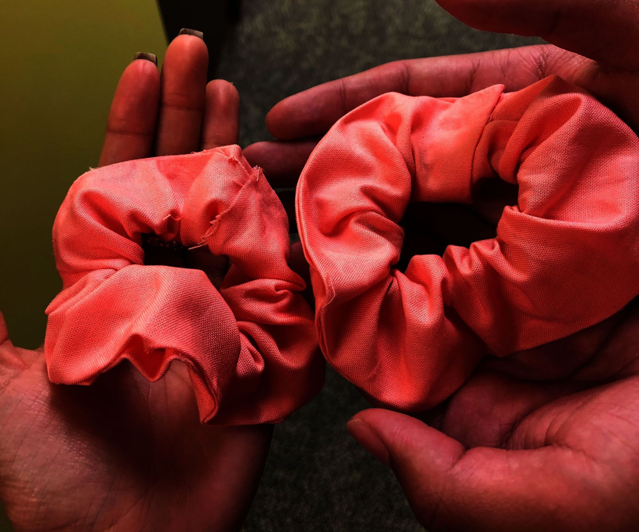 How to Make a Scrunchie : 12 Steps (with Pictures) - Instructables