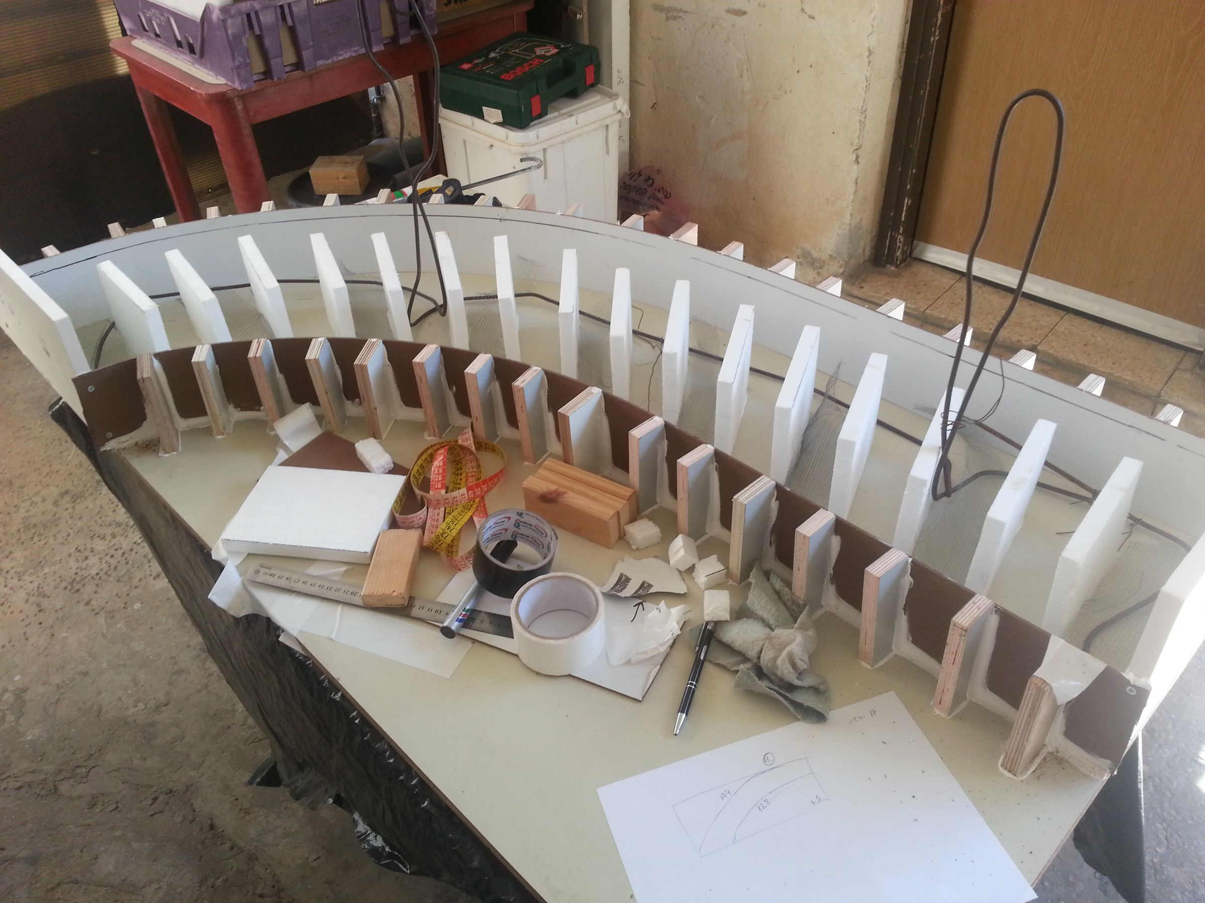 Curved Concrete Bench : 13 Steps (with Pictures) - Instructables