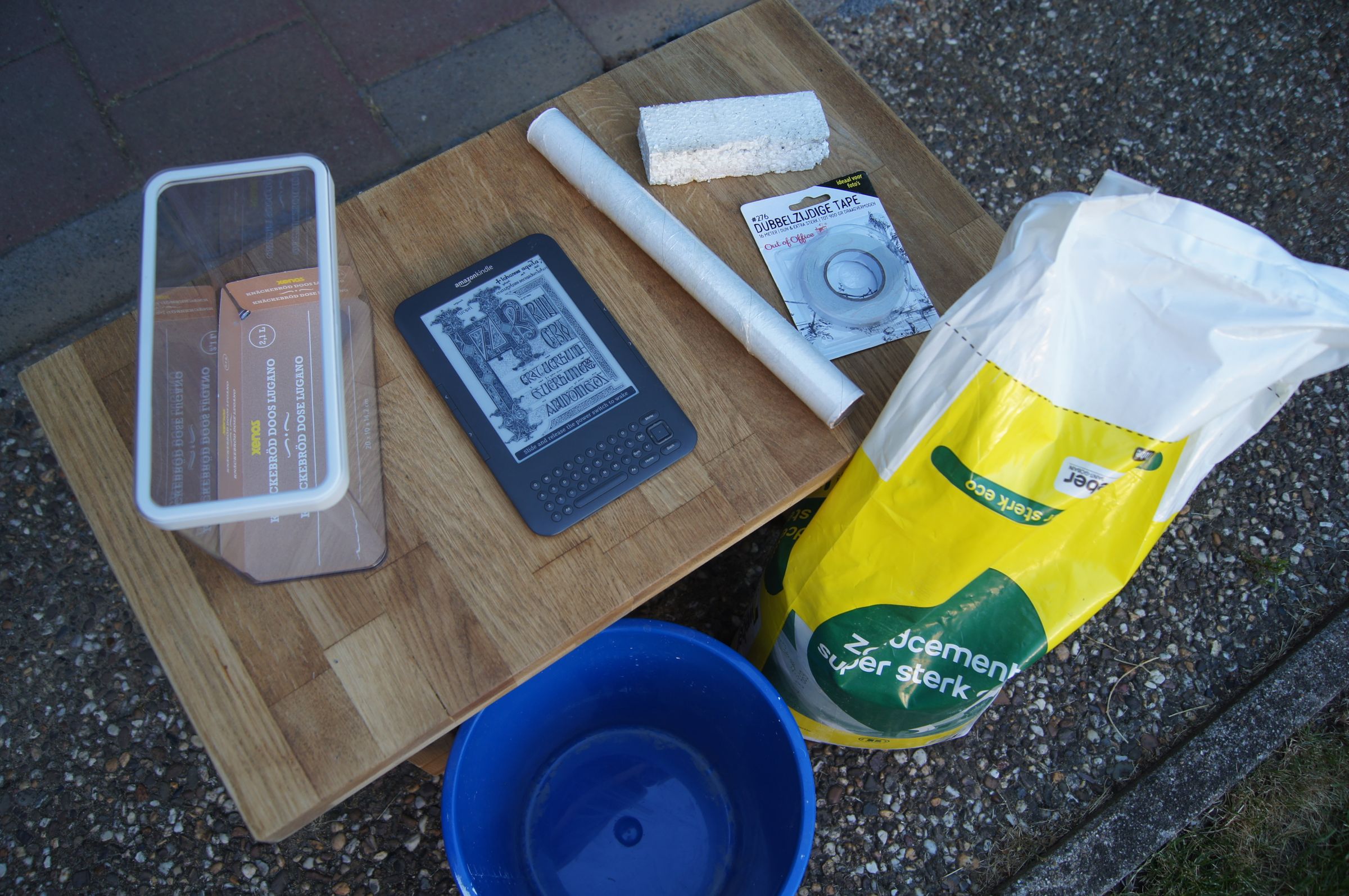 Literary Clock Made From E-reader : 6 Steps (with Pictures) - Instructables