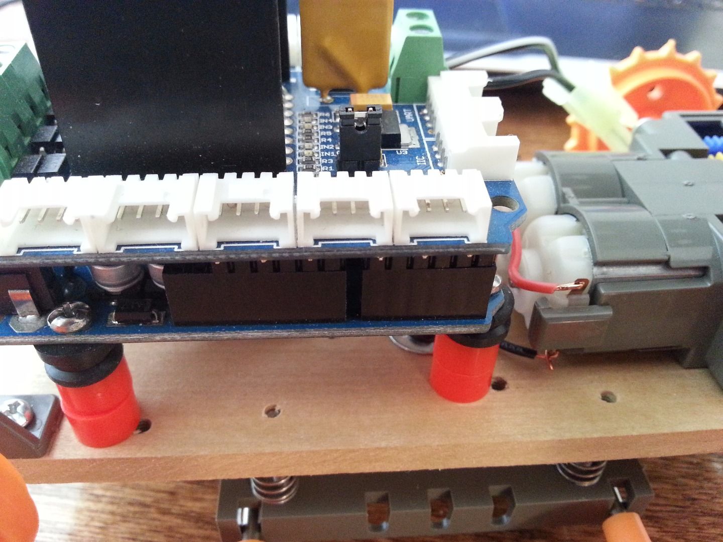 Tracked Arduino Robot : 21 Steps (with Pictures) - Instructables