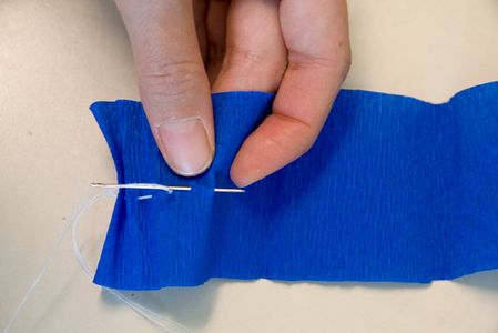 How to Make Crepe Paper Leis : 8 Steps (with Pictures) - Instructables