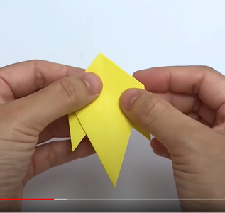EASY ORIGAMI MAPLE LEAF TUTORIAL : 11 Steps - Instructables