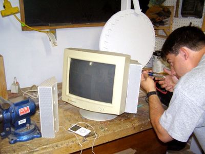 Turn Your Old CRT Computer Monitor Into a Fish Tank ! ! ! : 11 Steps ...