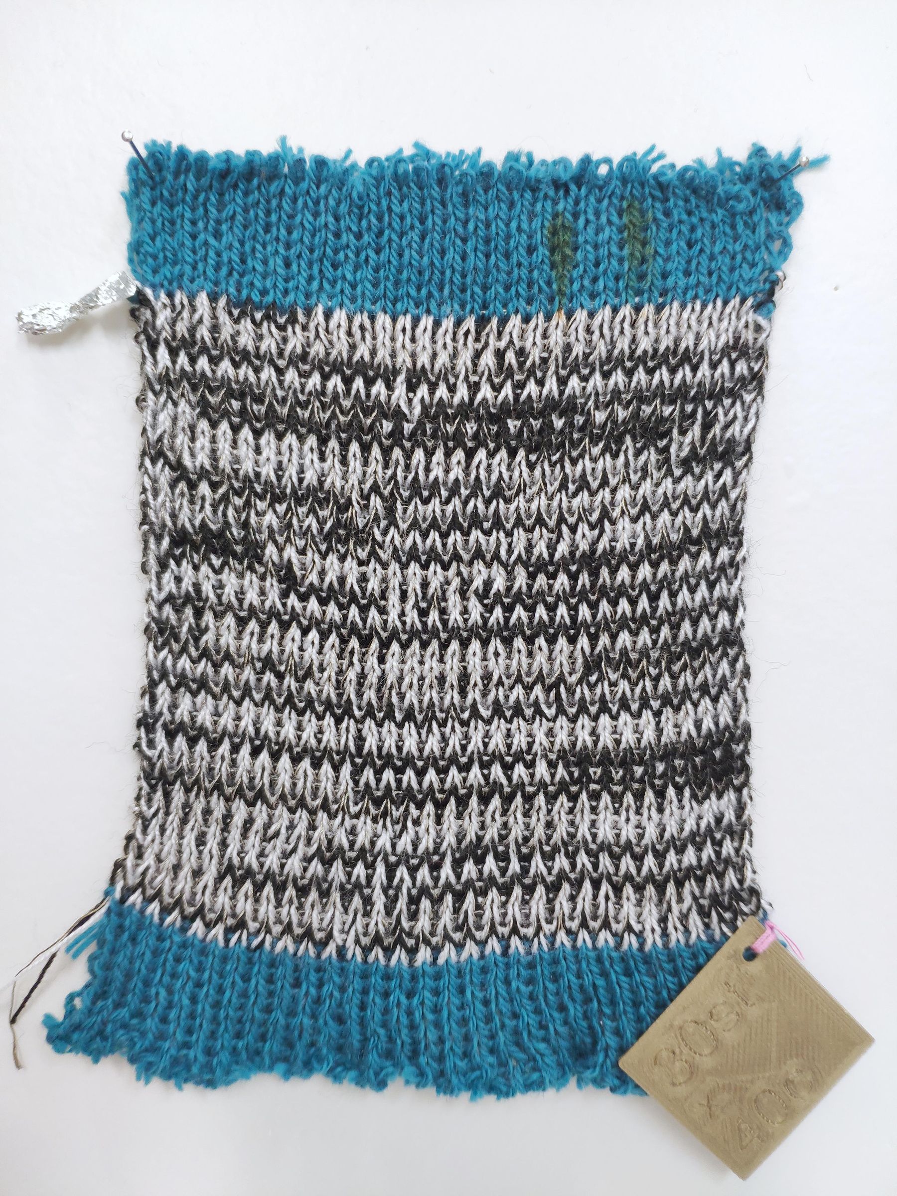 Gesture Sensing E-textiles : 5 Steps (with Pictures) - Instructables
