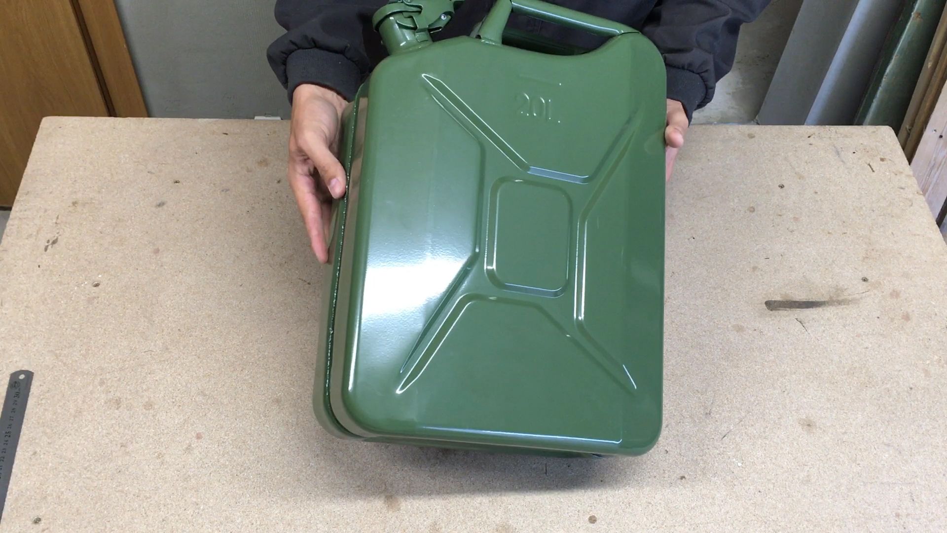 How to Make a Mini Bar From Jerry Can : 10 Steps (with Pictures ...