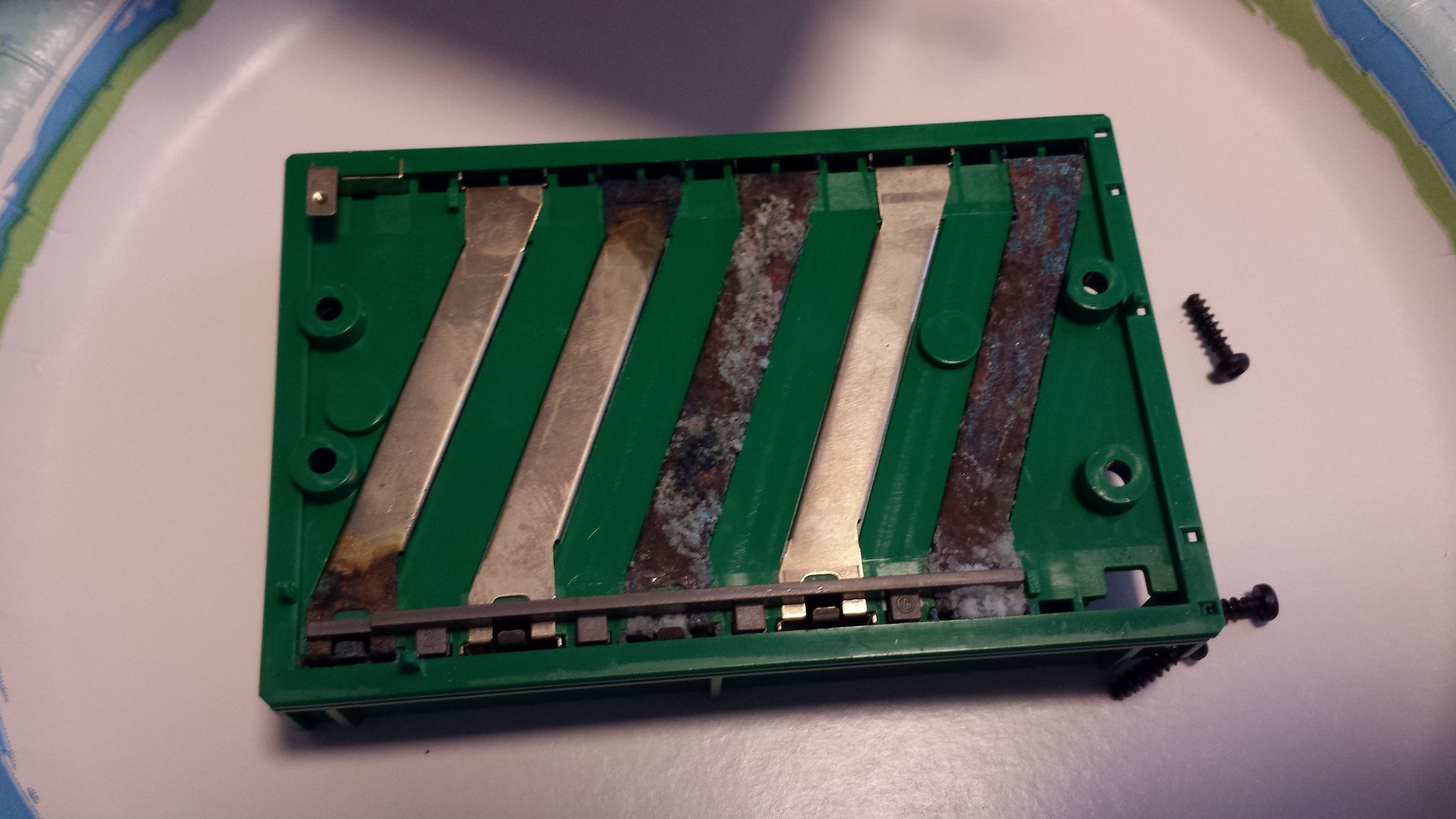 Restoring Corroded Battery Contacts : 7 Steps (with Pictures ...