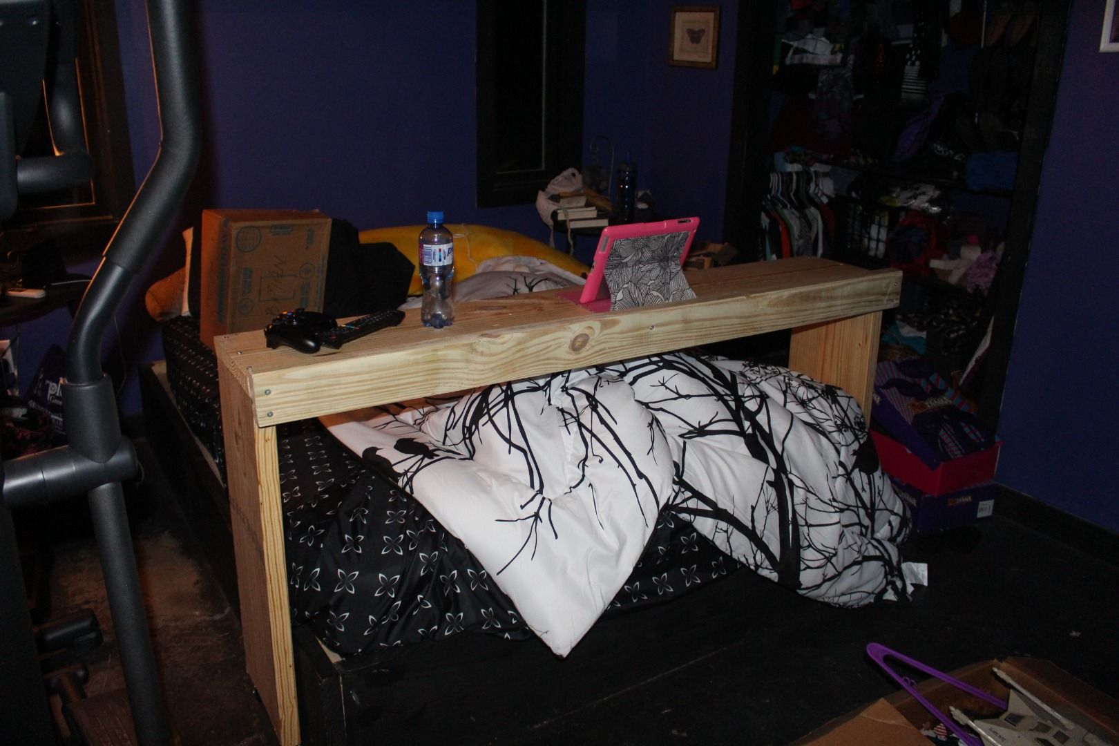 Over the Bed Table (Ikea Copycat) : 3 Steps - Instructables