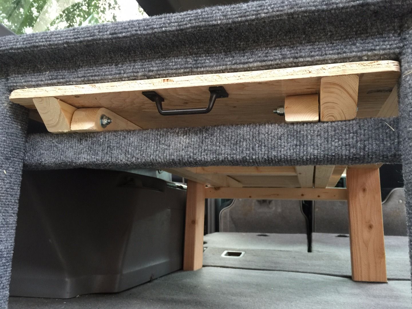 Toyota 4Runner Camper Sleeper Conversion With Table : 4 Steps ...