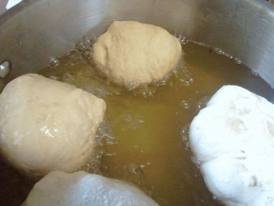 How to Make South African Vetkoek : 6 Steps (with Pictures) - Instructables