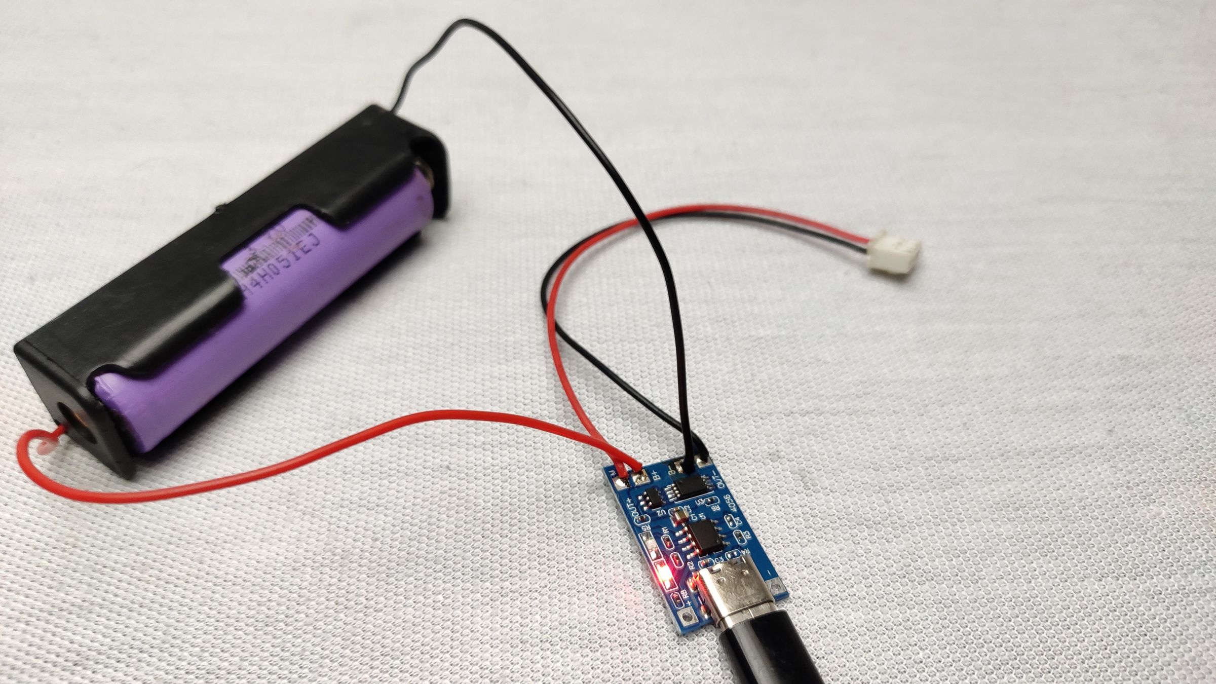 SIMPLE RGB DESKTOP CLOCK USING ATTINY85 : 9 Steps (with Pictures ...