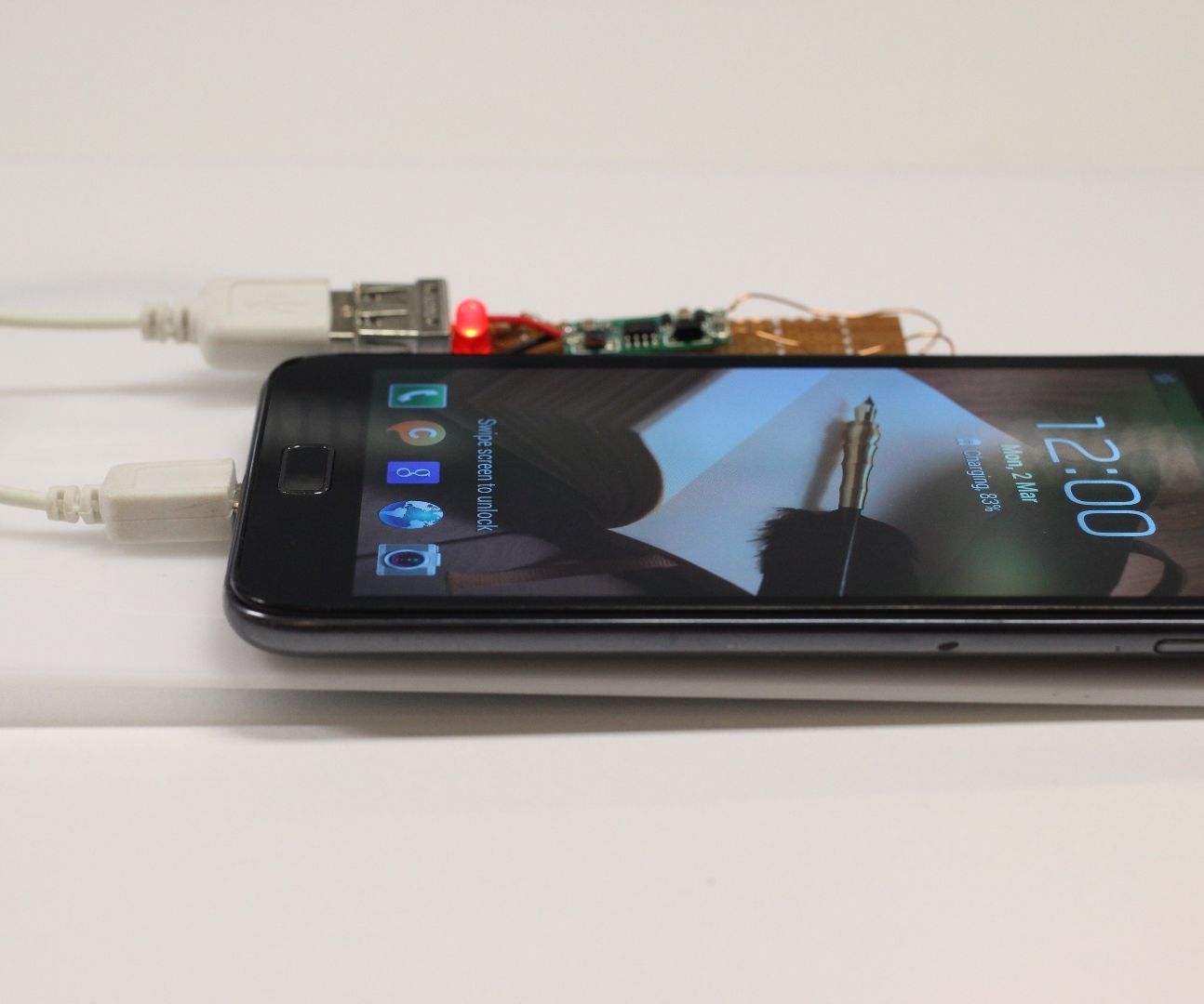 DIY Wireless Mobile Phone Charger : 4 Steps - Instructables