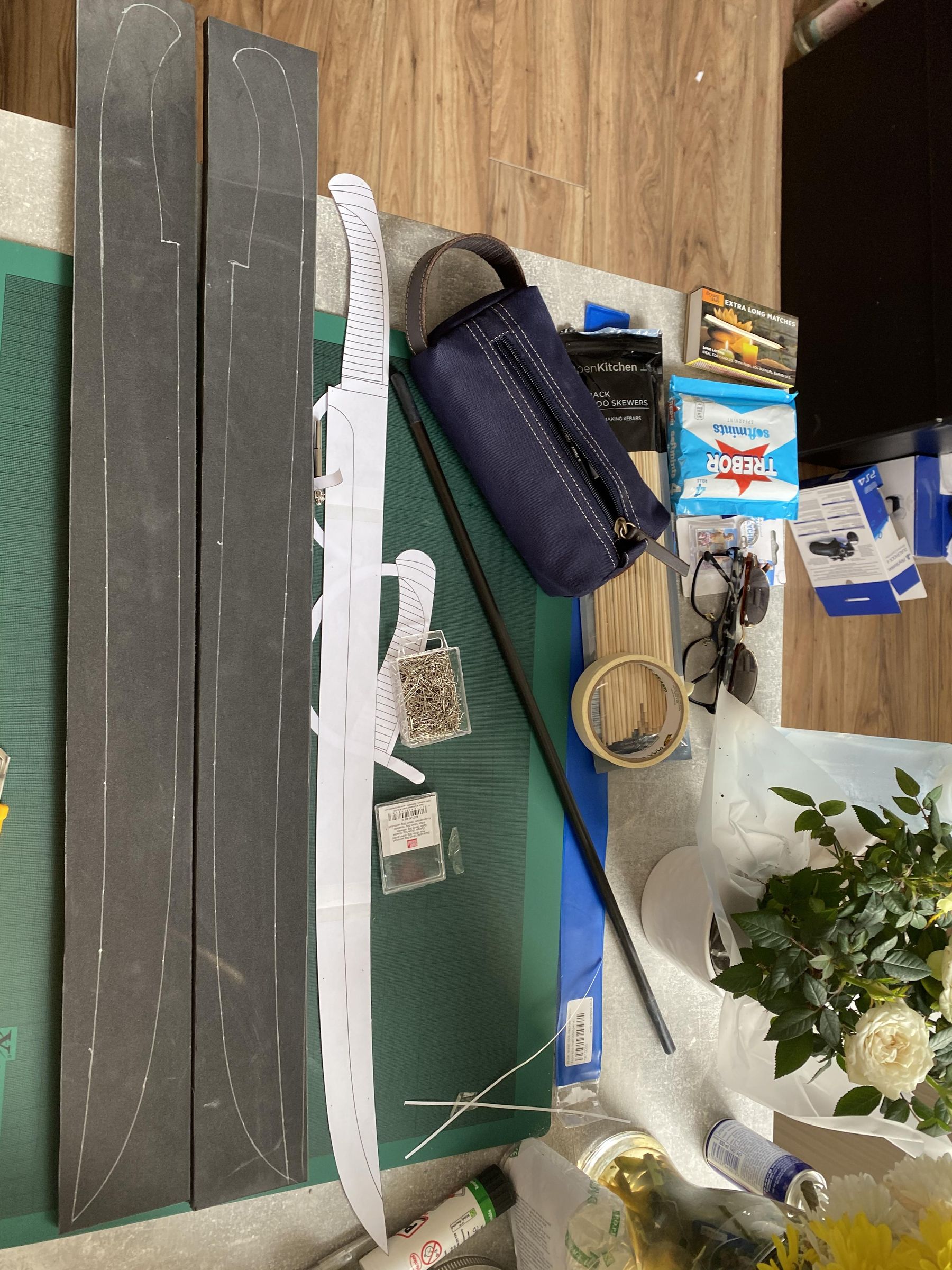 How to Make a LARP Safe Pirate Cutlass : 28 Steps (with Pictures ...