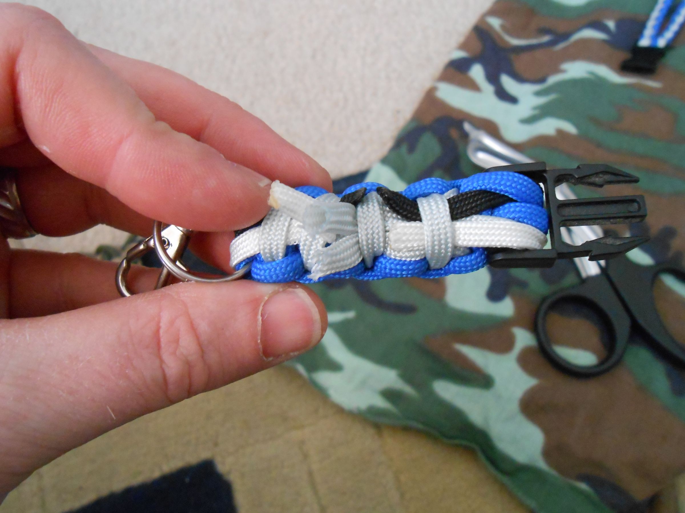 Break Away Paracord Lanyard With Side Release Buckle and Swivel Snap ...
