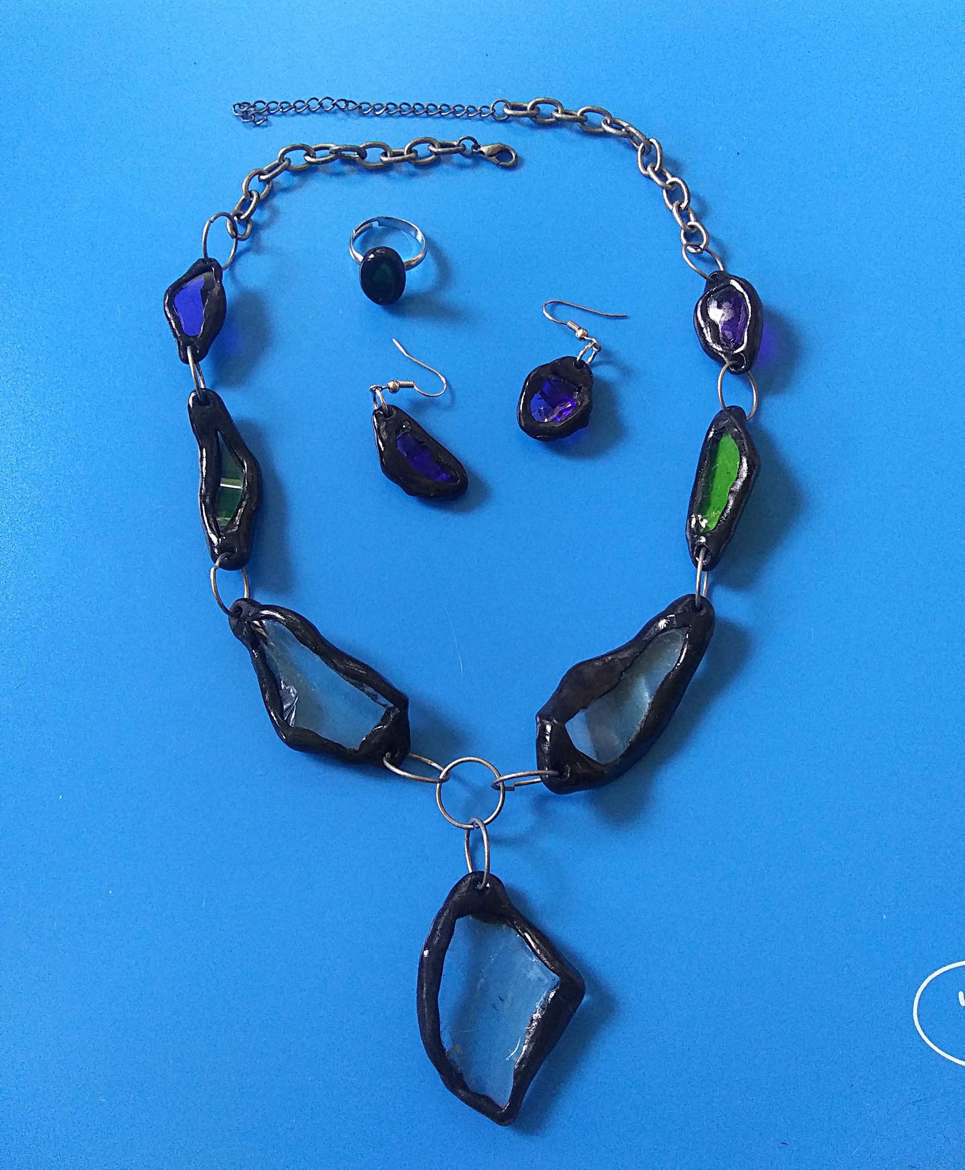 Scrap Glass Pieces Into a Jewelry Set : 8 Steps (with Pictures ...