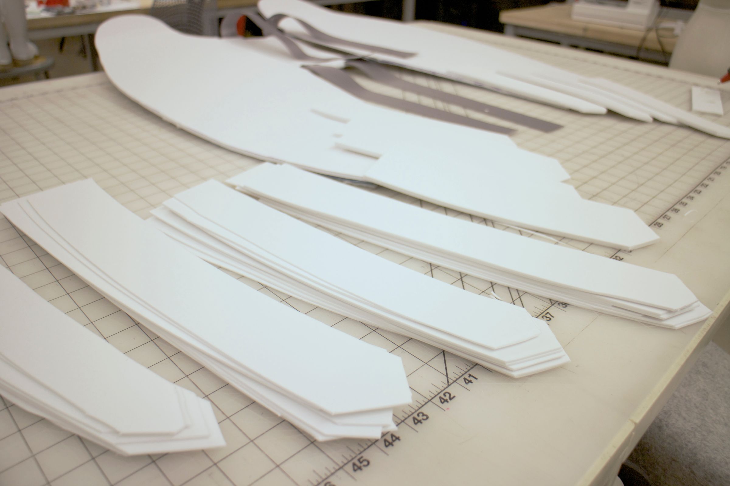How to Make Costume Wings : 8 Steps (with Pictures) - Instructables