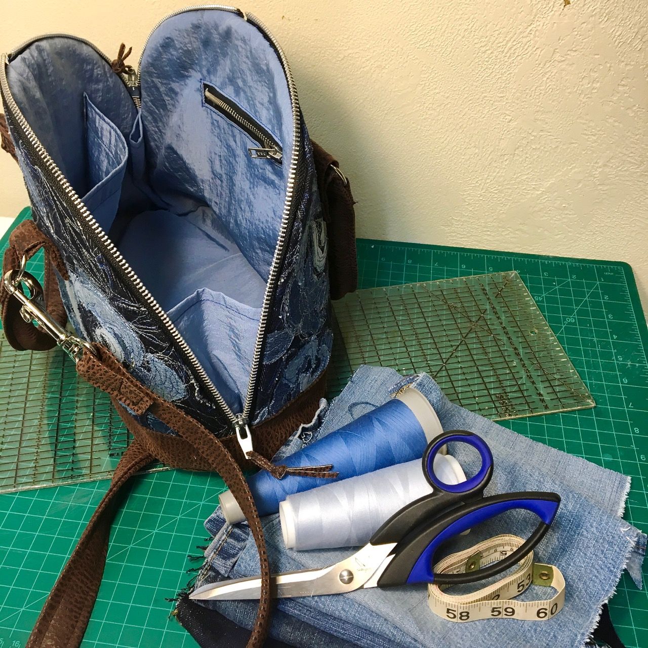 Super Strong Bowler-Style Bag : 12 Steps (with Pictures) - Instructables