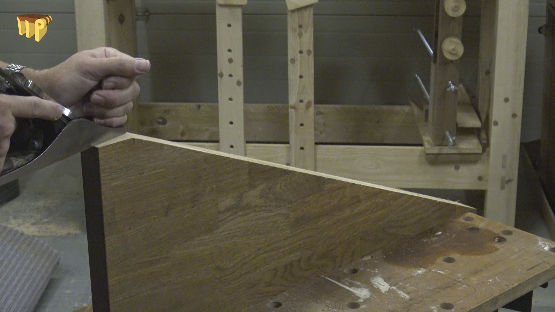 Make a Butcher Block Desk/Workstation : 4 Steps (with Pictures ...