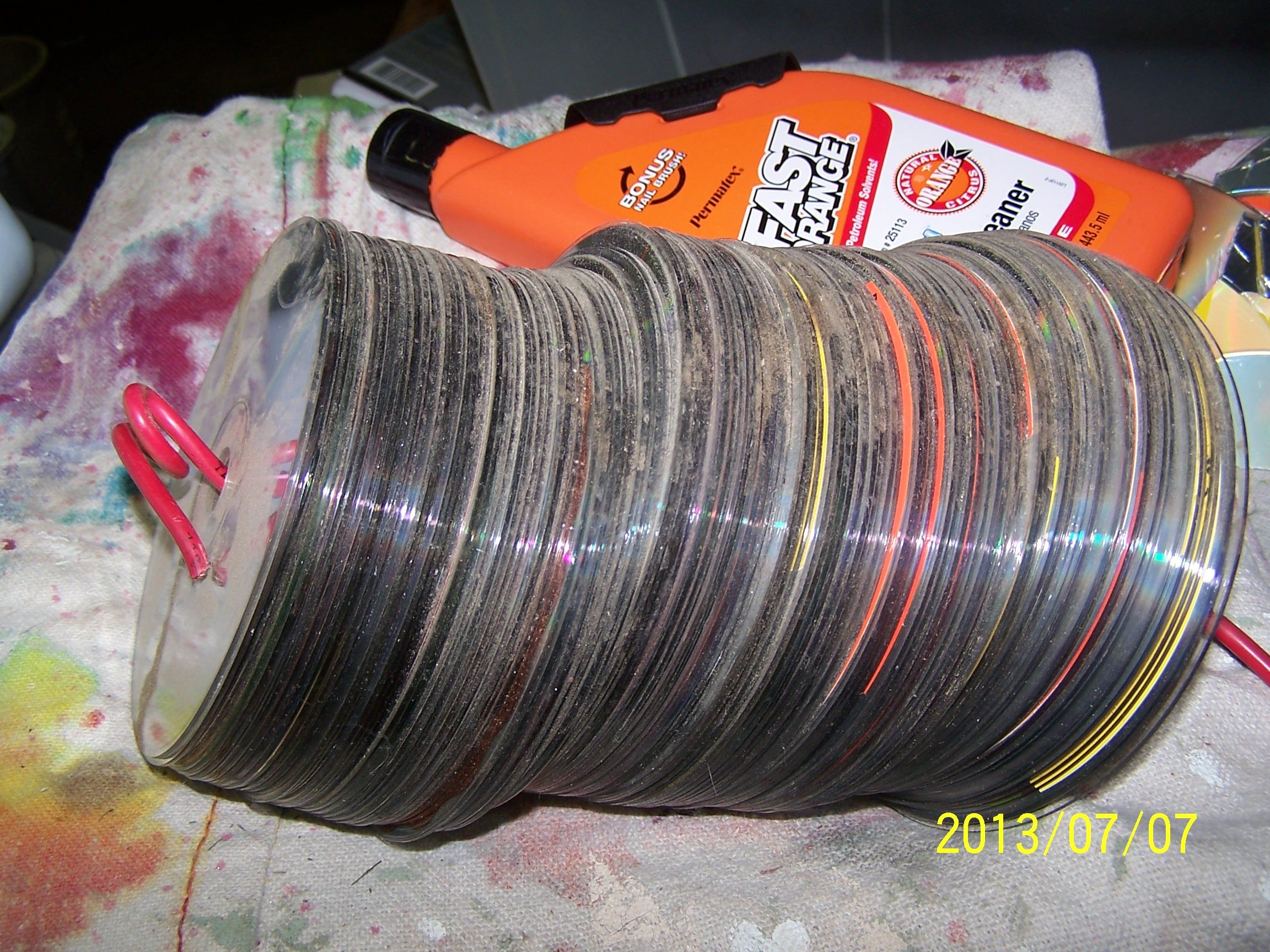 Bird Scarer From Old CDs : 5 Steps (with Pictures) - Instructables