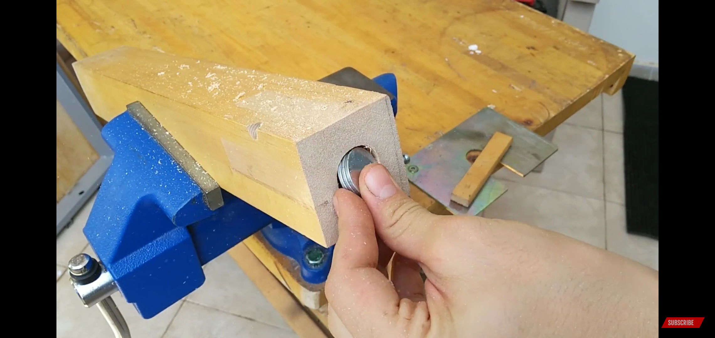 DIY Magnetic 3-in-1 Hand Saw Guide - Cut Straight & Square Without ...