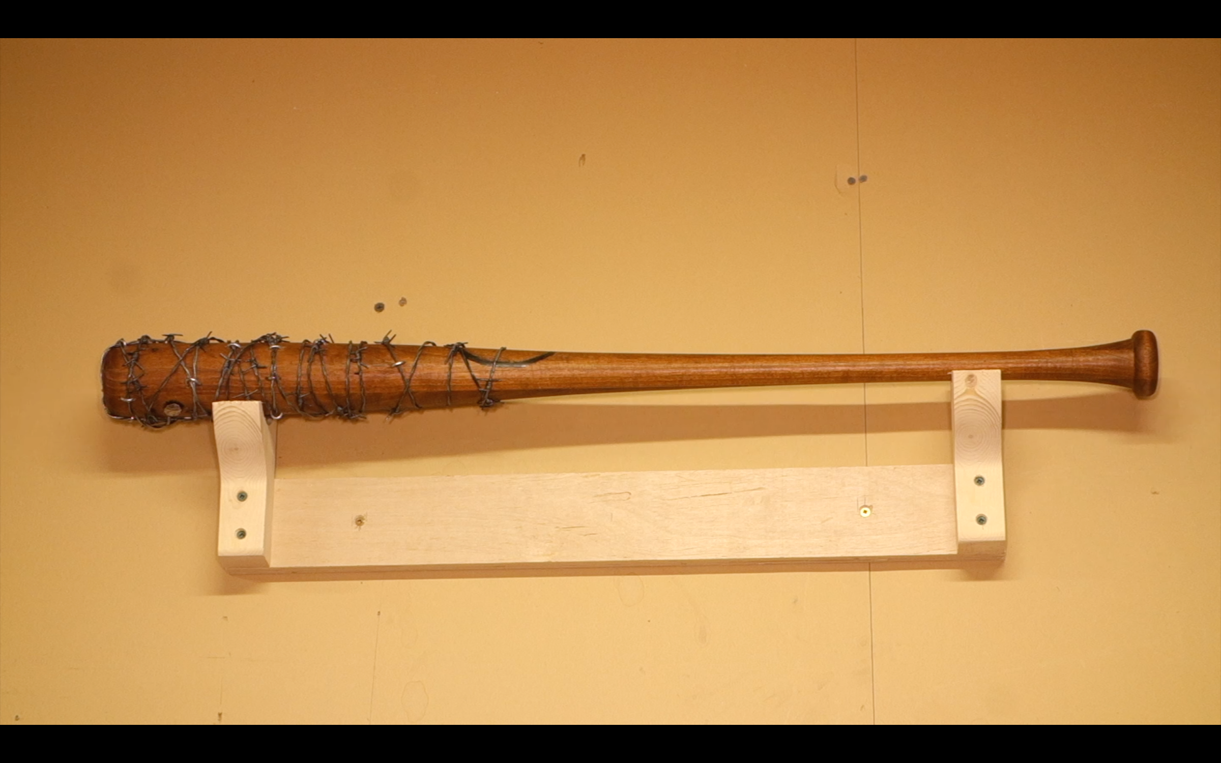 Make It - Lucille Prop Replica - 100% REAL : 8 Steps (with Pictures ...