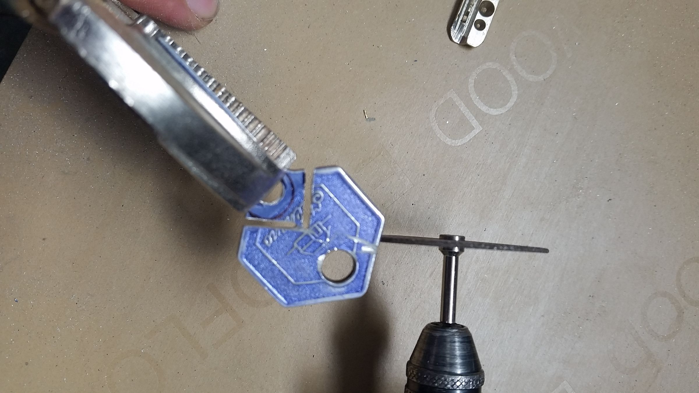 Amazing Keychain (with a Bike Chain) : 10 Steps (with Pictures ...