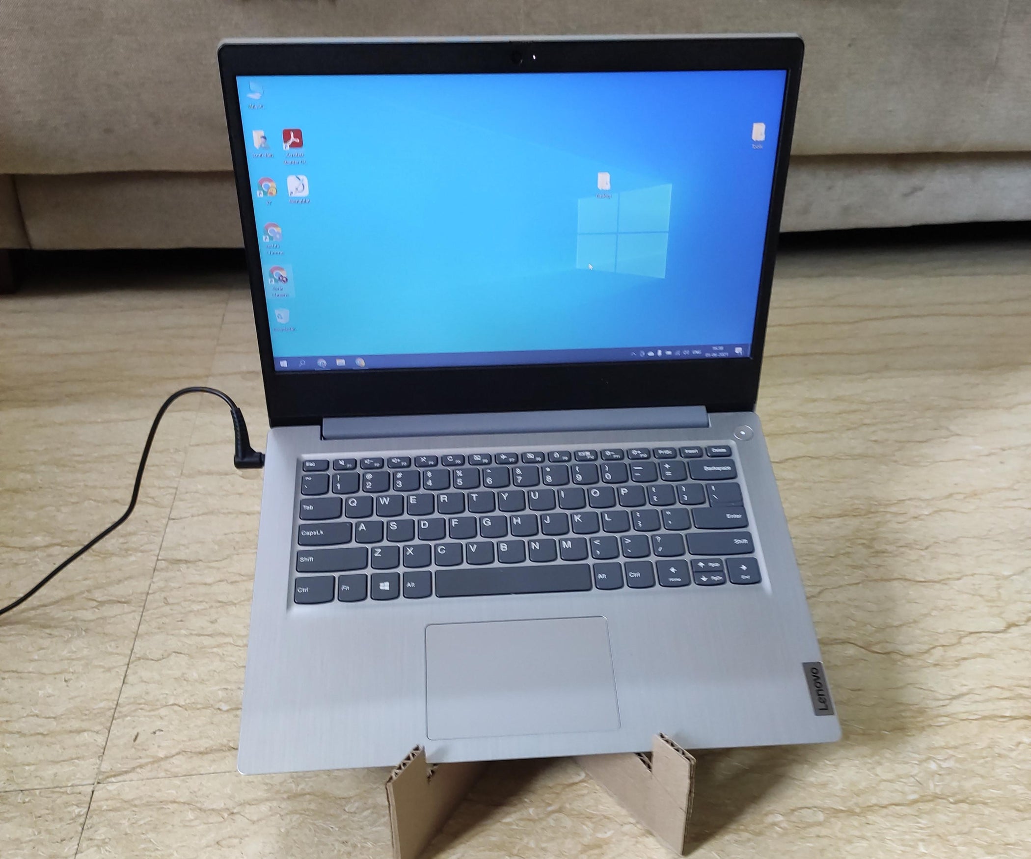 Recycled Cardboard Laptop Stand : 4 Steps (with Pictures) - Instructables