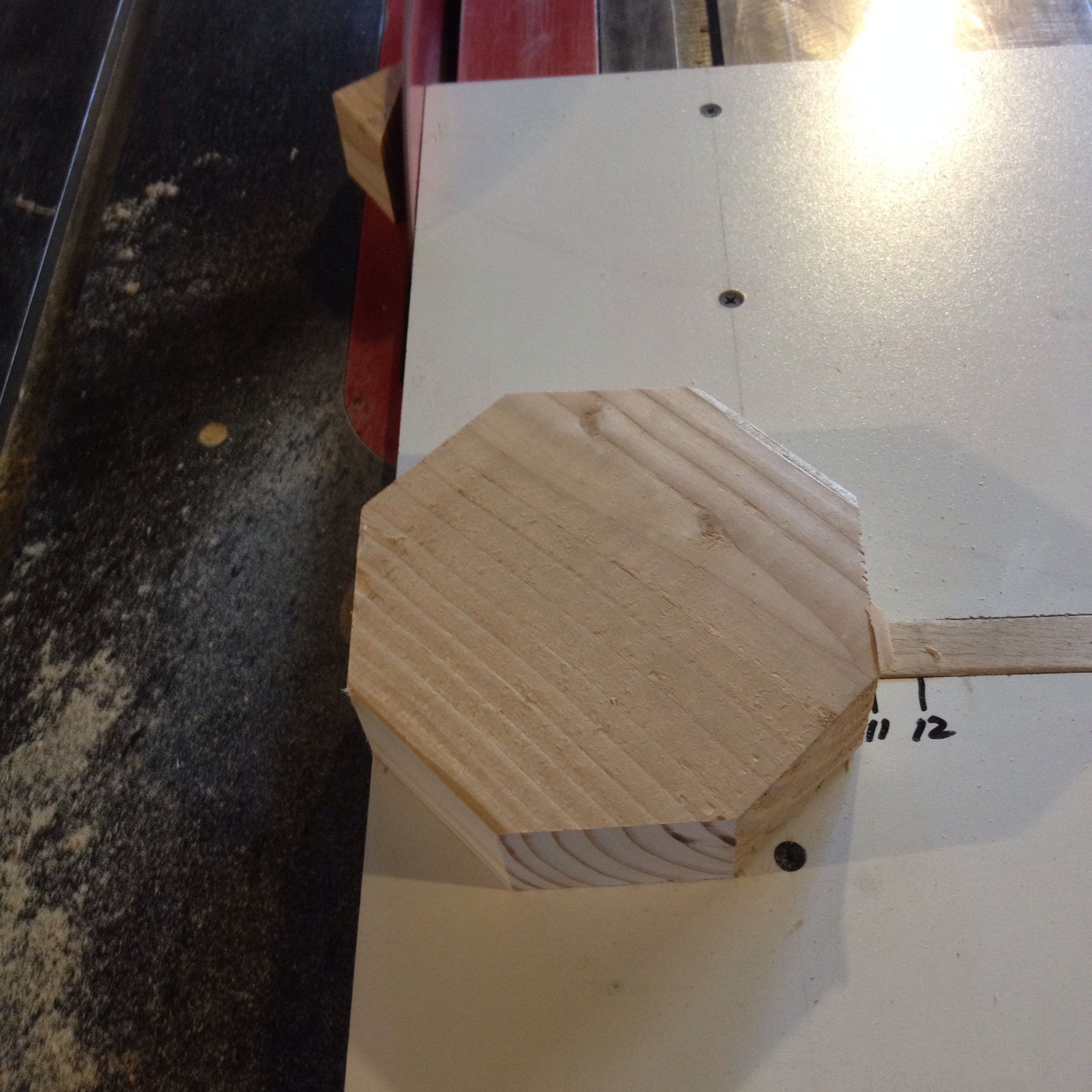 Circle Cutting Jig for Table Saw : 10 Steps (with Pictures) - Instructables