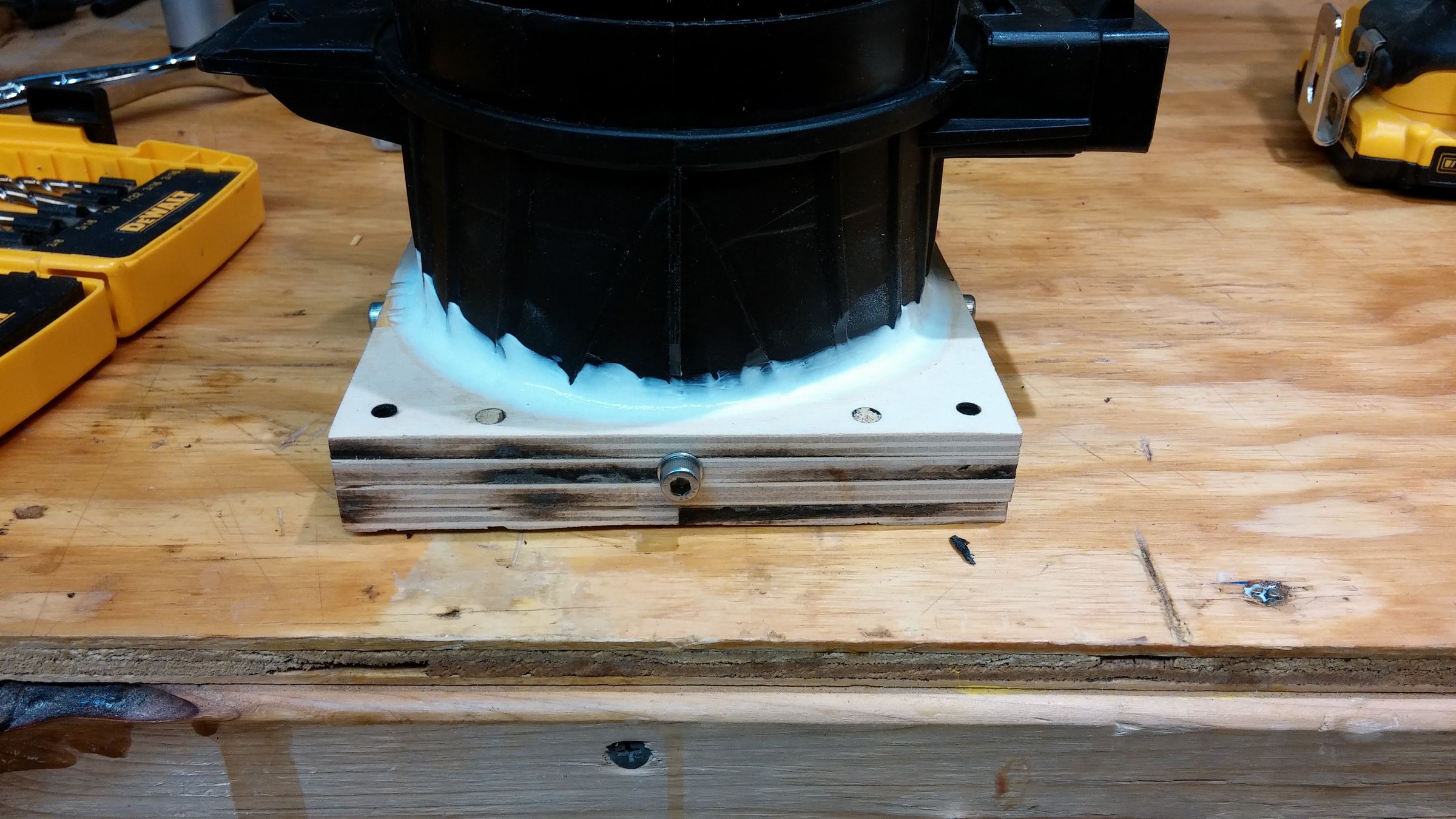 Easy DIY Downdraft / Sanding Table : 9 Steps (with Pictures ...