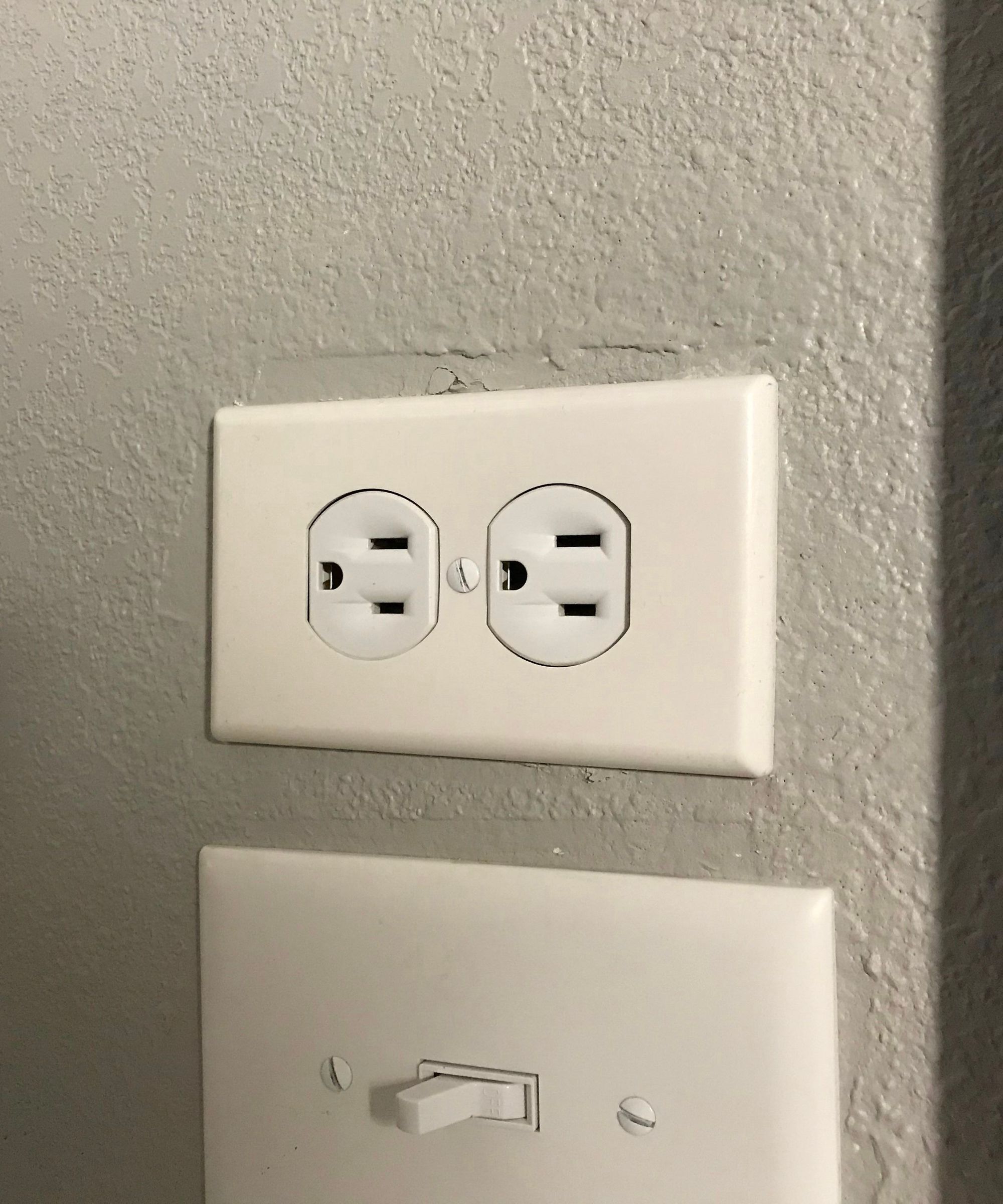Hooking Up an Electrical Outlet : 6 Steps - Instructables