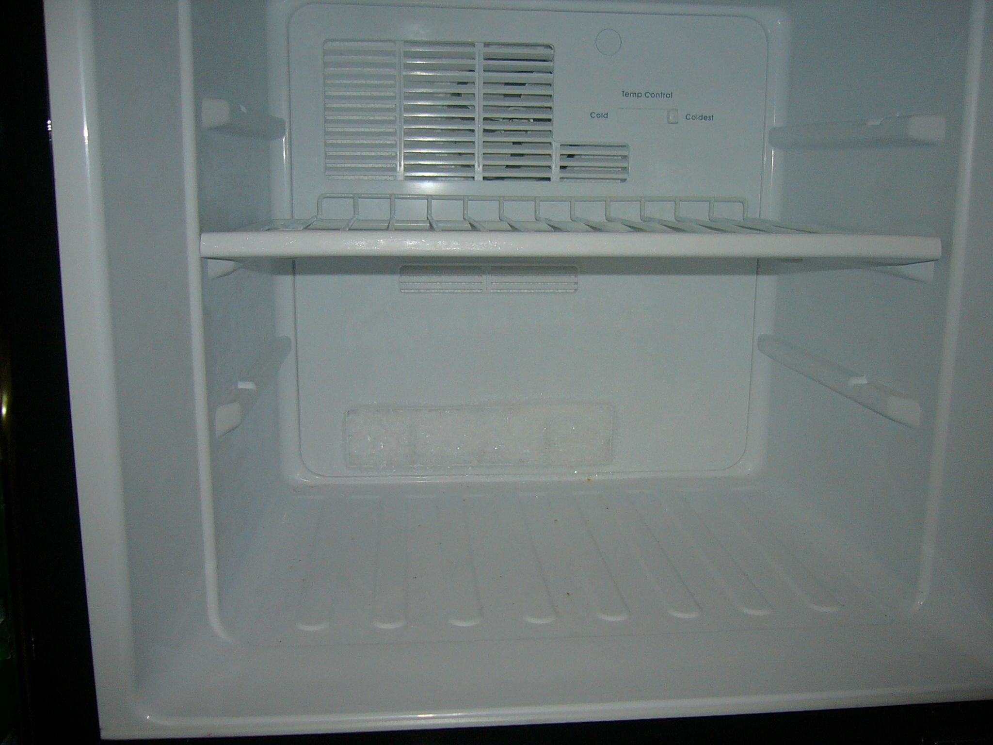 Repairing the Girlfriend's Mini Fridge/Freezer : 4 Steps - Instructables
