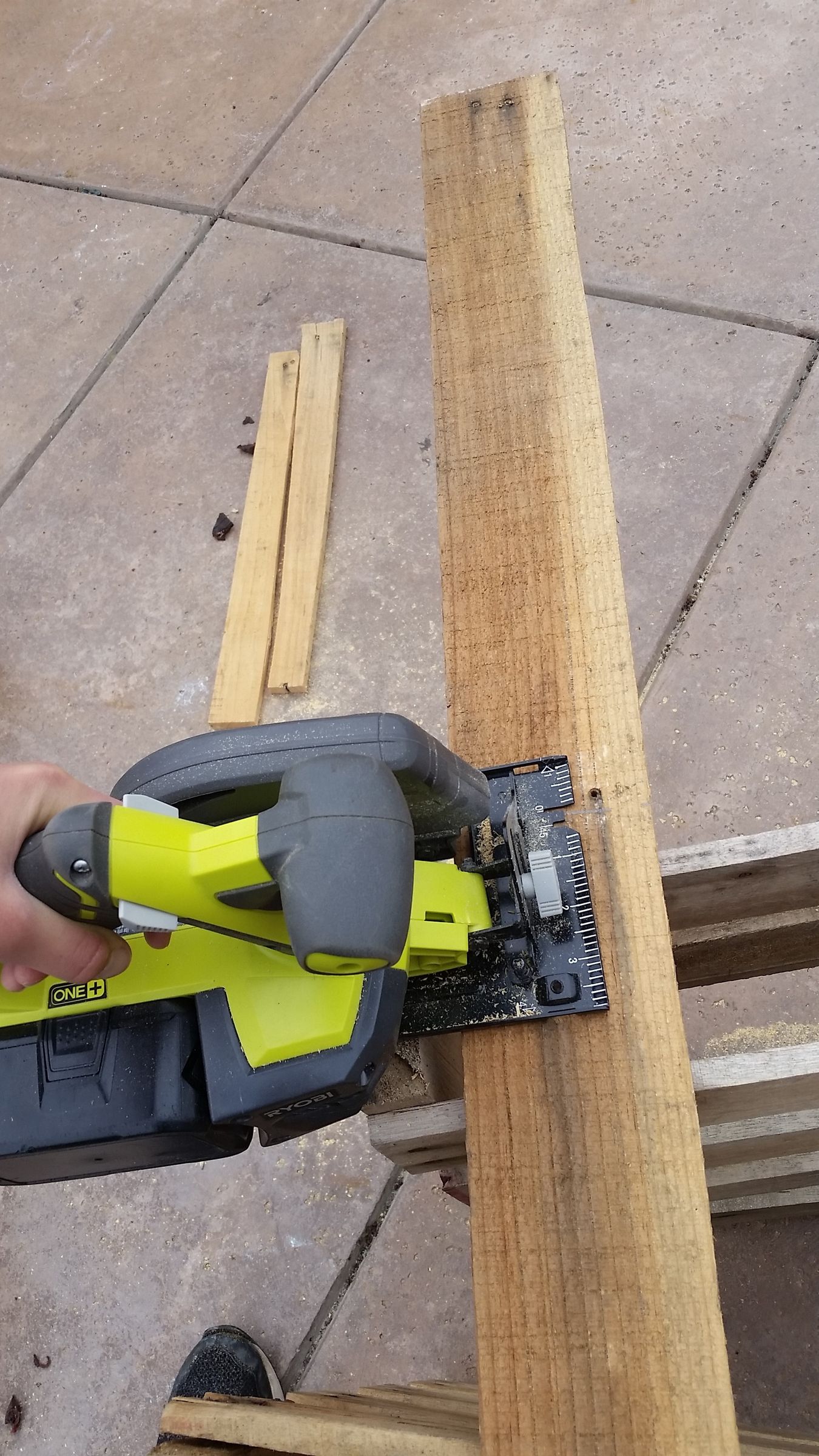 Kicker Ramp Made From Old Wooden Pallet : 7 Steps - Instructables