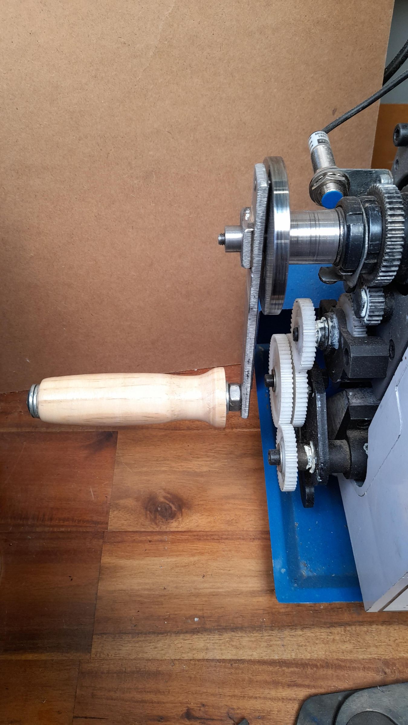 A Quick-release Spindle Crank for the Mini Lathe : 5 Steps (with ...