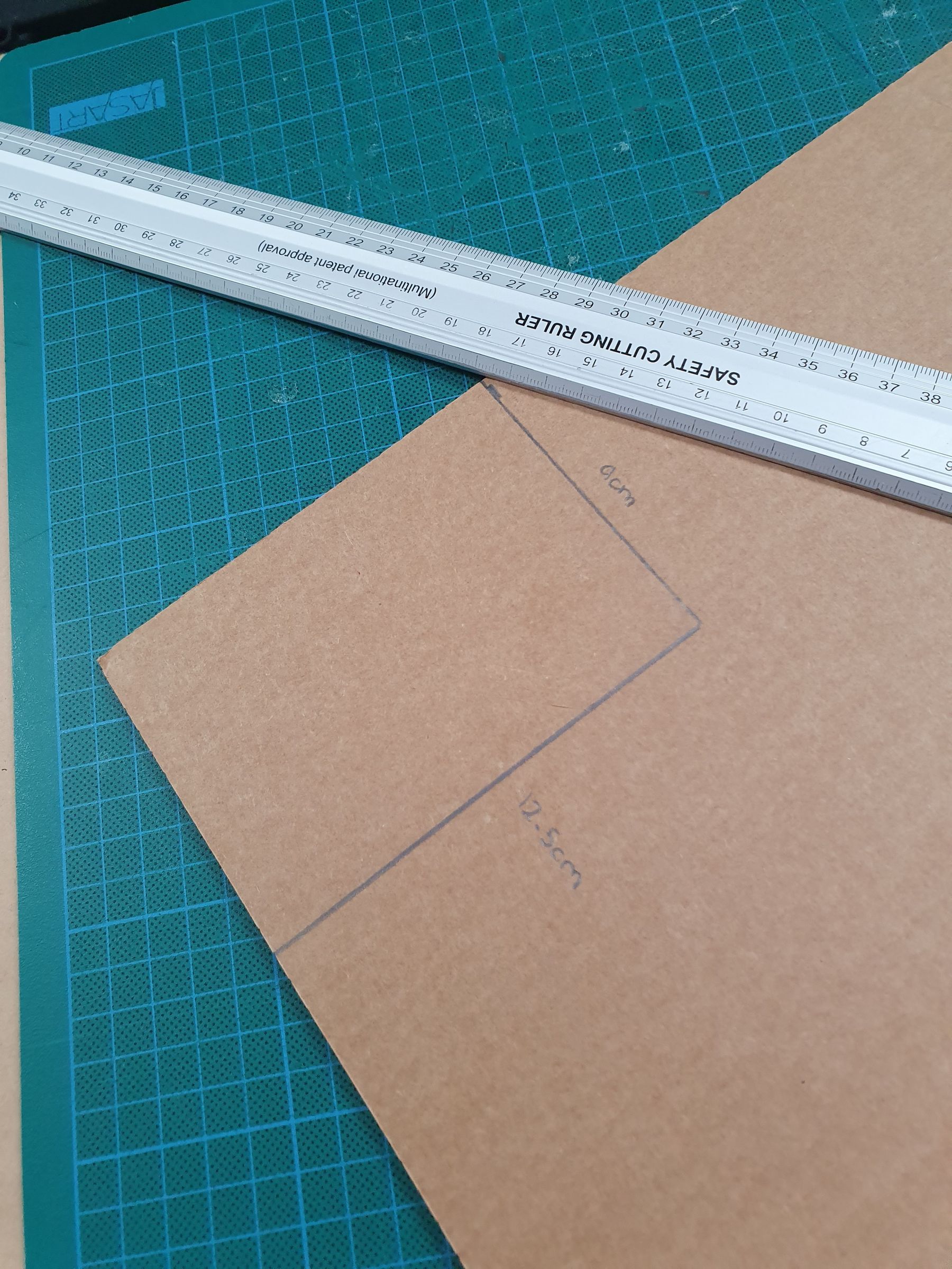 Autonomous Wall Follower : 7 Steps - Instructables