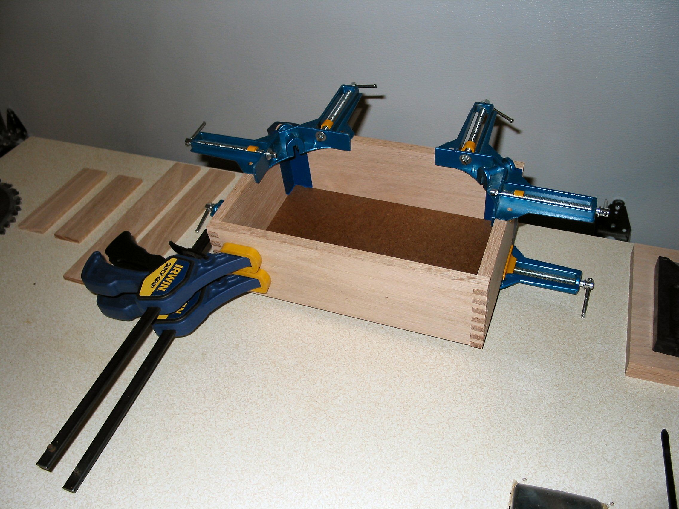 Oak Jewelry Box Featuring Box Joint Construction : 9 Steps (with ...