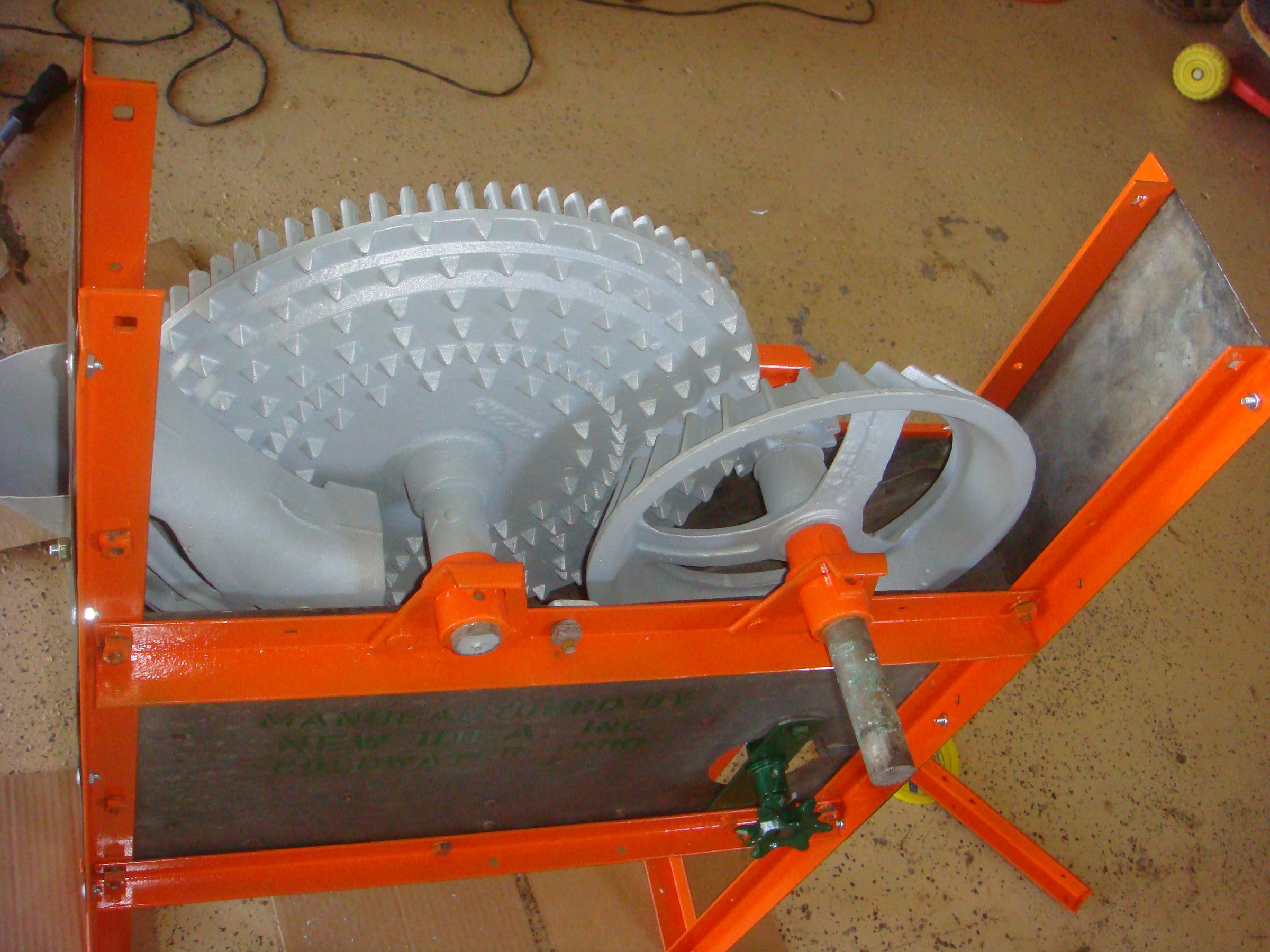 Reconditioning New Idea Corn Sheller : 8 Steps (with Pictures ...