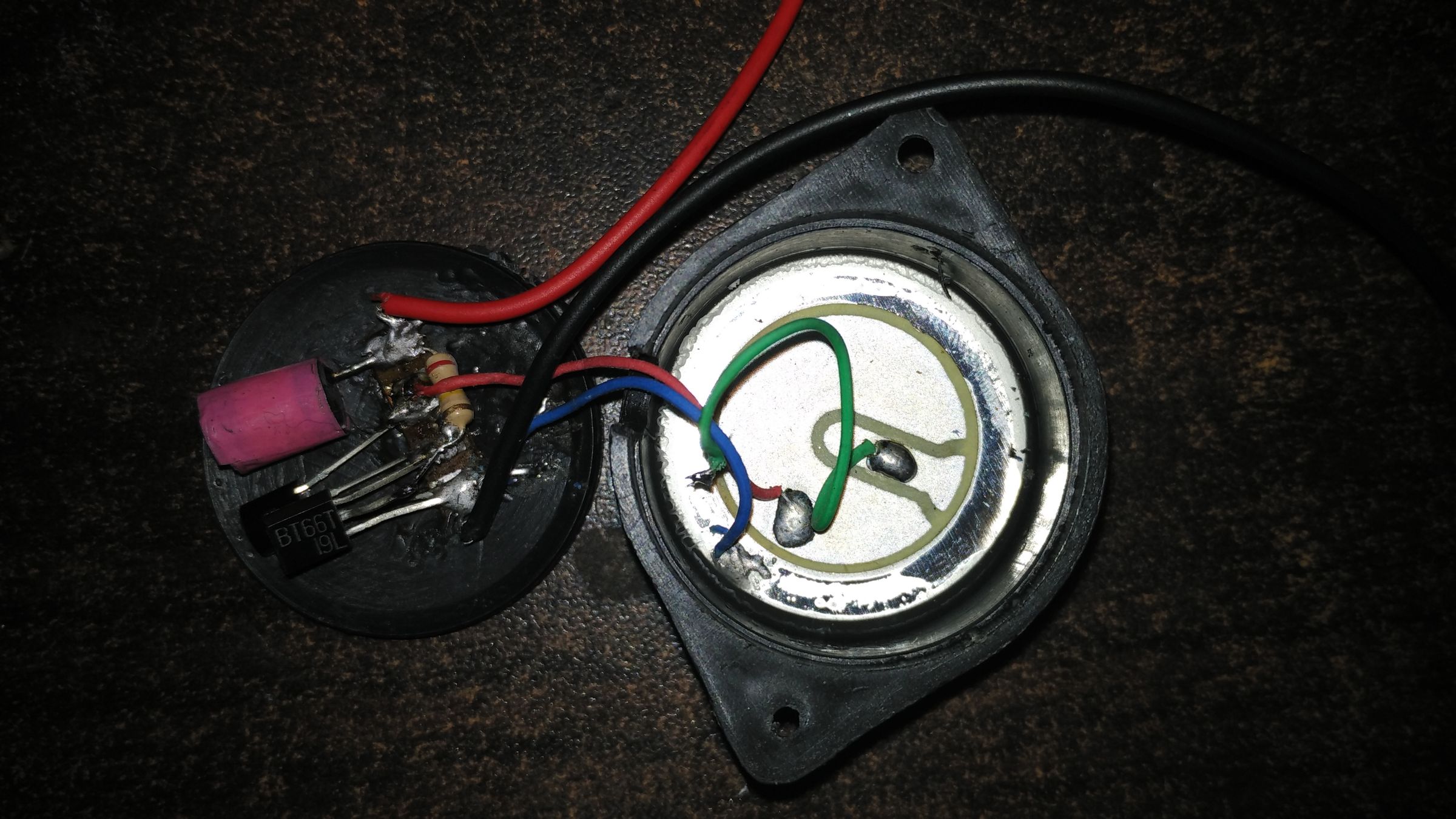How to Drive a Piezo Buzzer With Um66 Music Transistor : 3 Steps ...
