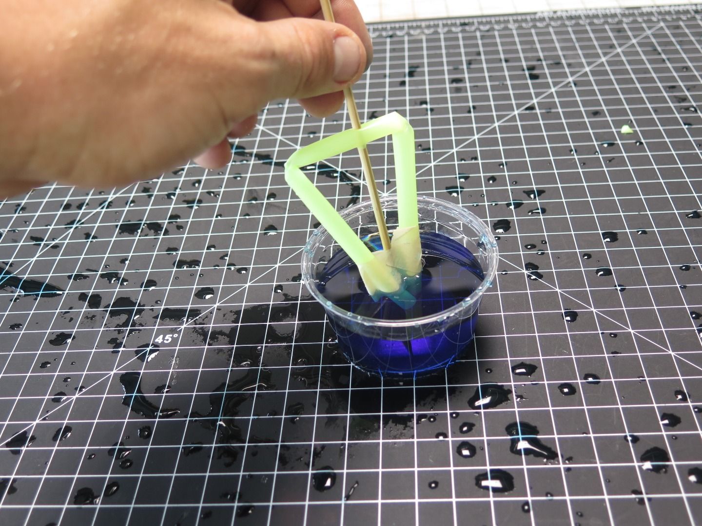 5 Toys That Spin! : 6 Steps - Instructables