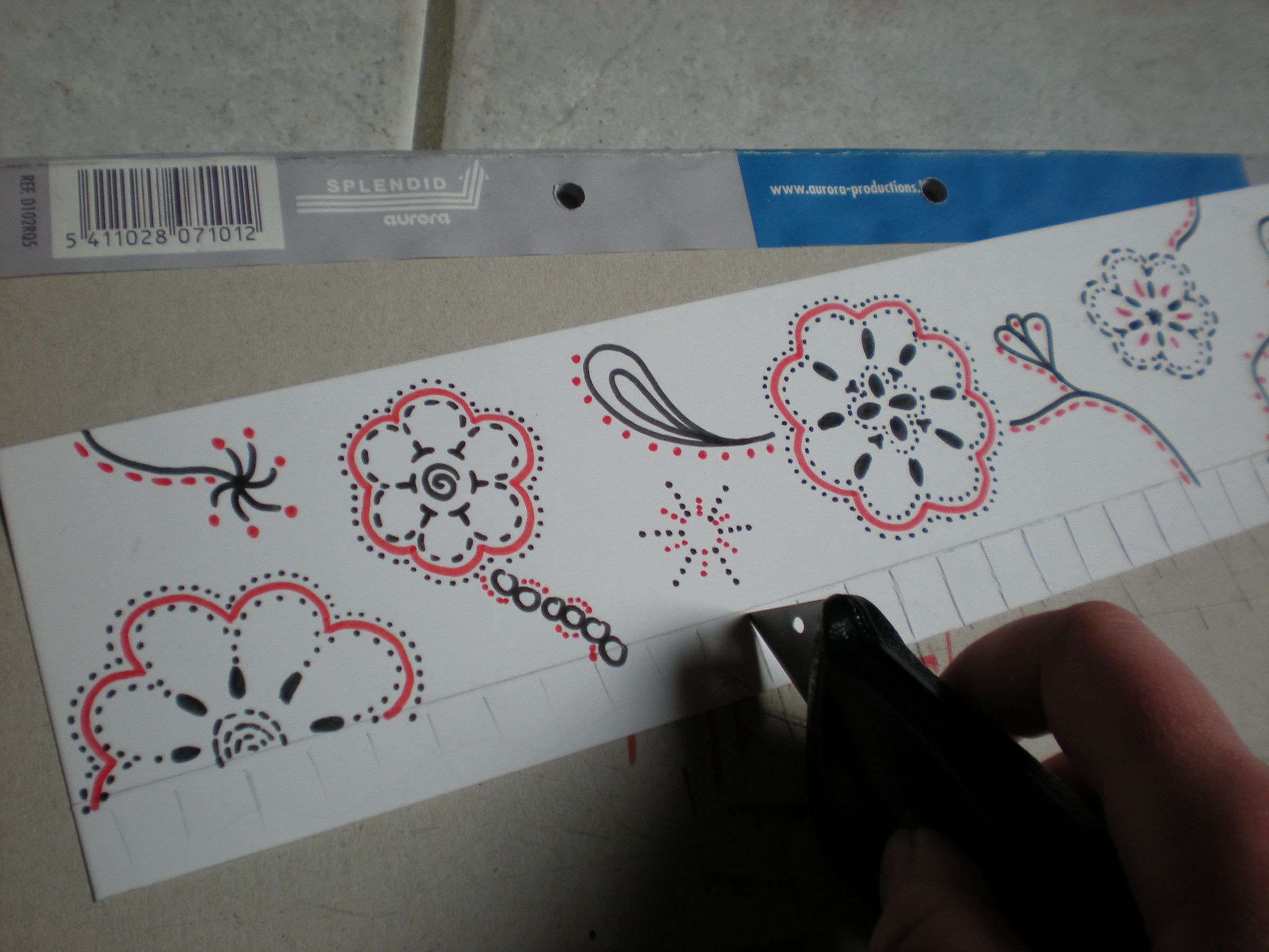 How to Make a Pretty Round Box : 5 Steps - Instructables