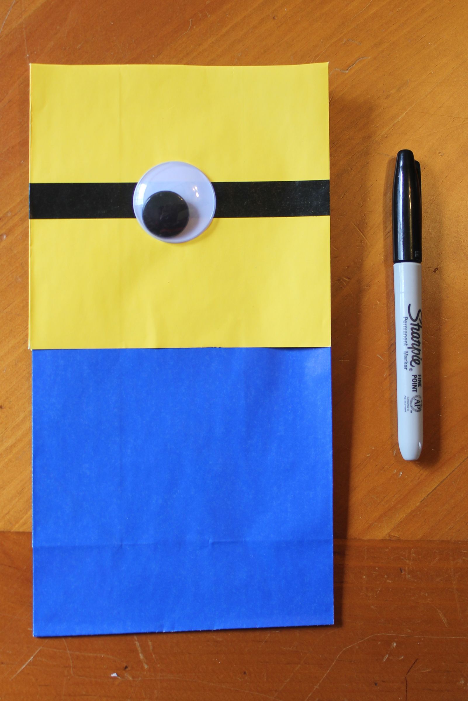 Minion Goodie Bags From Despicable Me : 8 Steps - Instructables