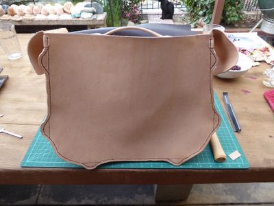 Leather Field Bag : 13 Steps (with Pictures) - Instructables