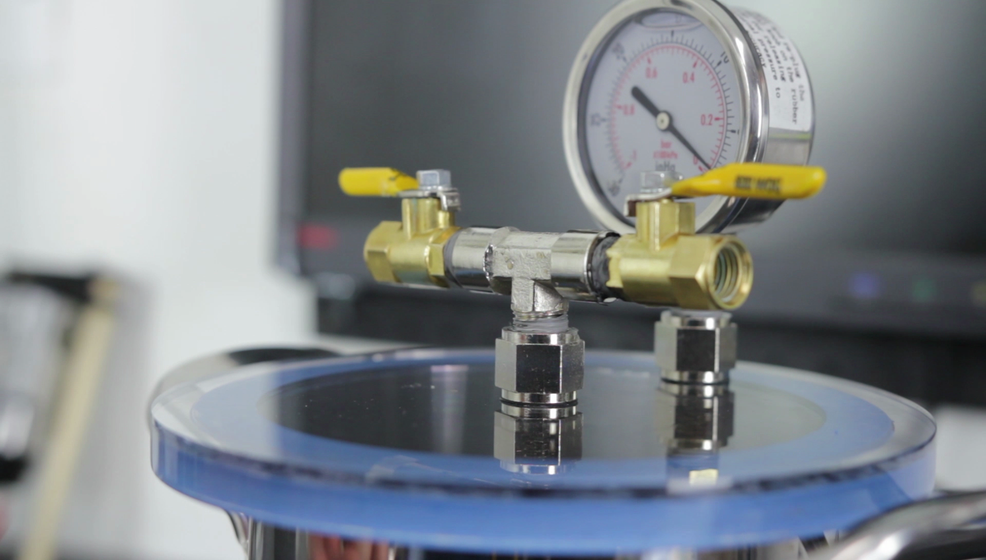 How to Make a Vacuum Chamber : 6 Steps (with Pictures) - Instructables