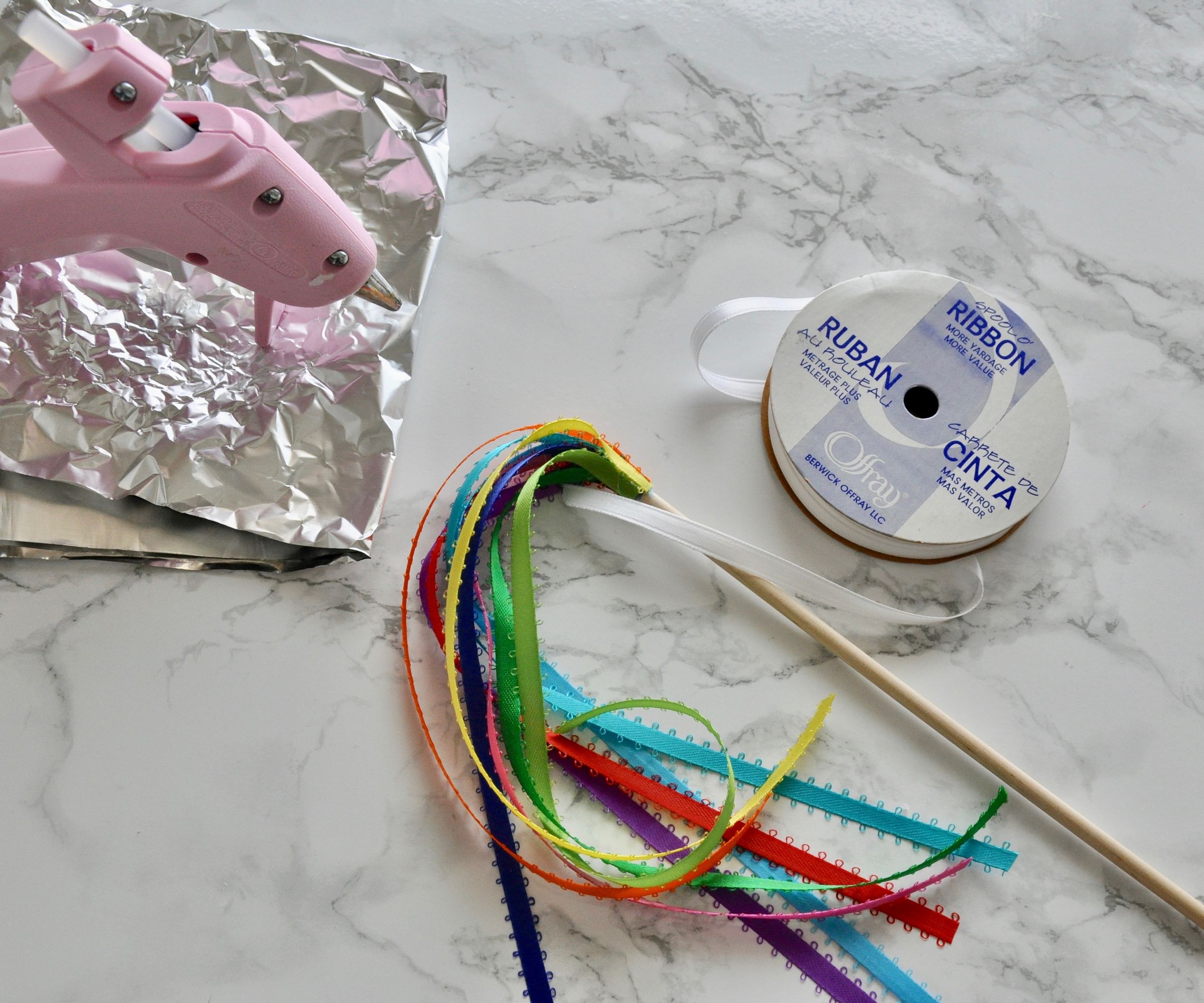 Easy Ribbon Wand : 6 Steps (with Pictures) - Instructables